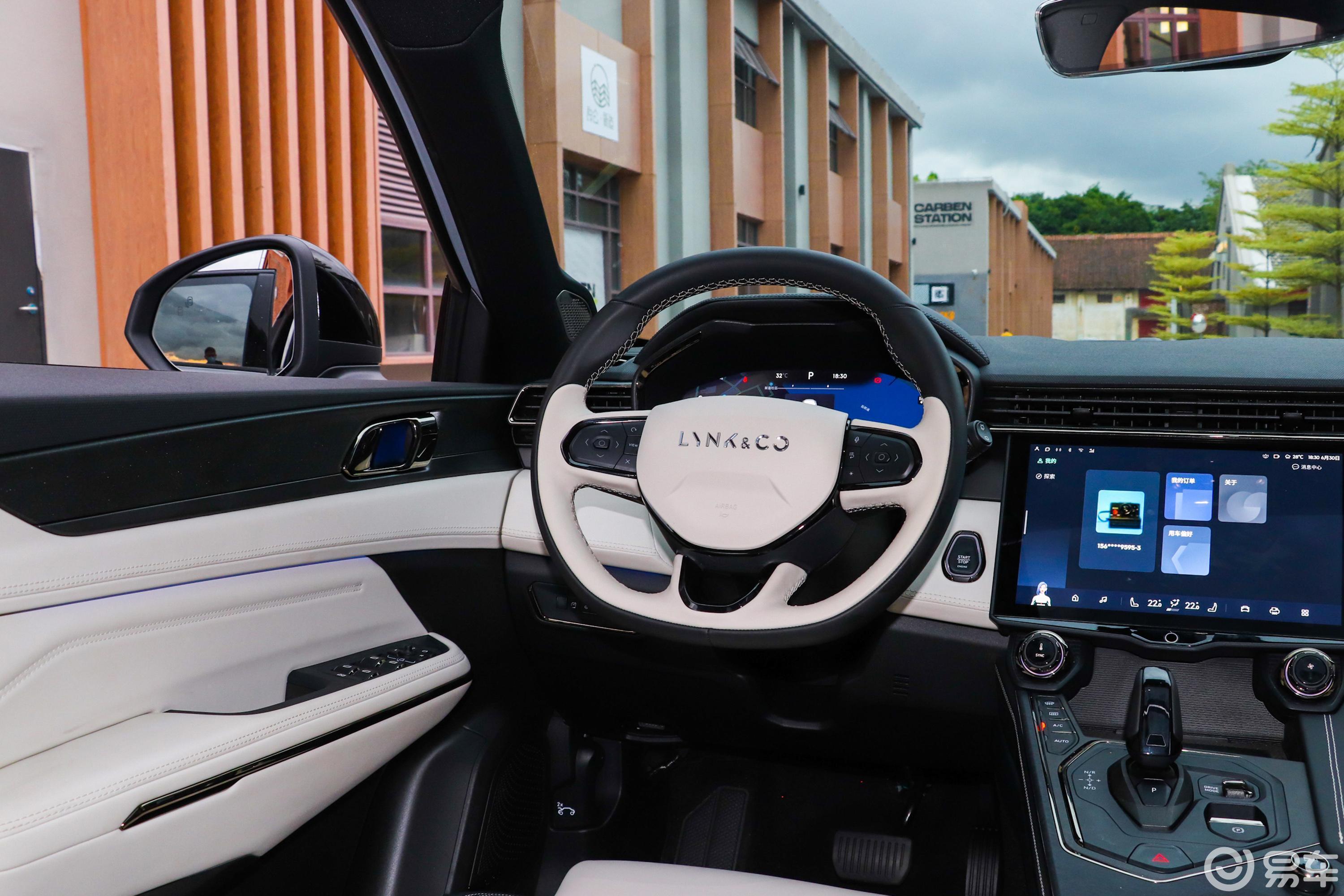 【领克01EM-F 1.5T 两驱晨曦版驾驶位区域图片-汽车图片大全】-易车