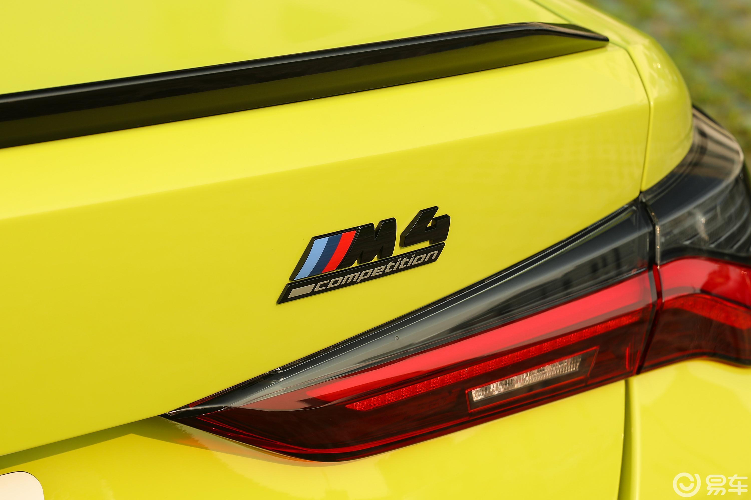 【宝马M450周年版 M4 双门轿跑车 雷霆版外观细节图片-汽车图片大全】-易车