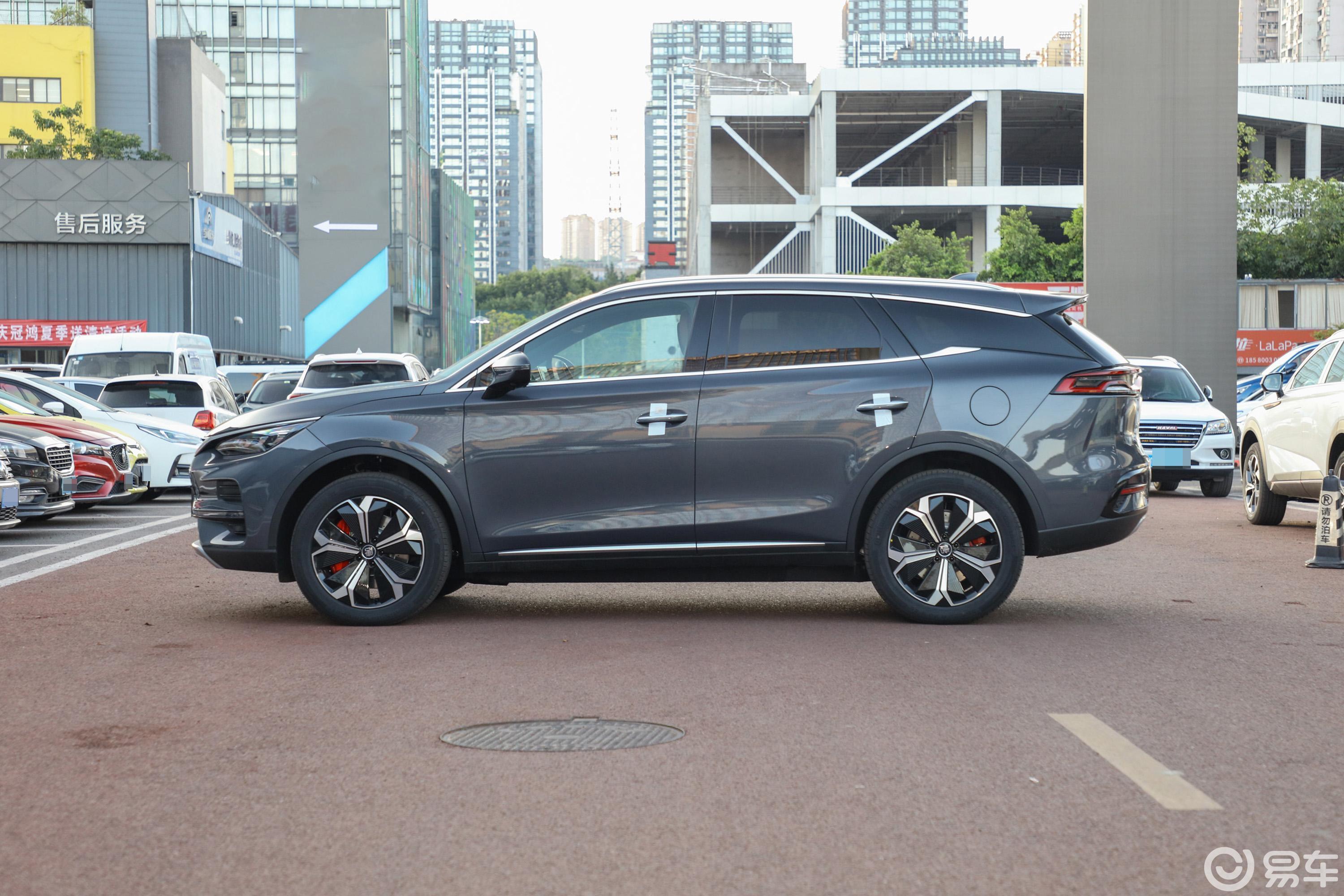 【唐新能源EV 730km 前驱尊享型正侧车头向左水平图片-汽车图片大全】-易车