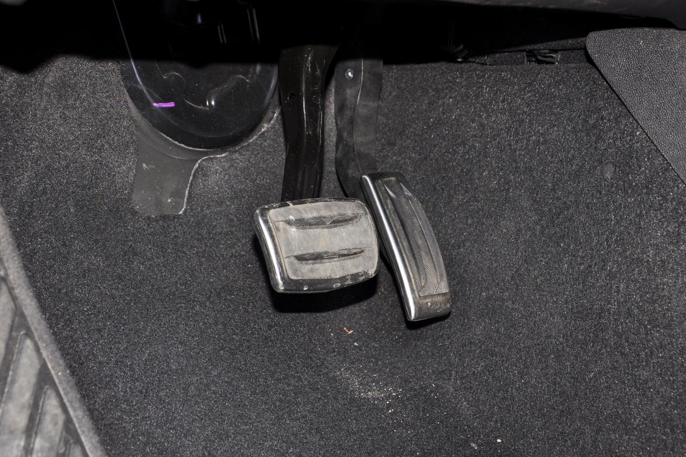 【昂科威改款 昂科威S GS 四驱运动型脚踏板图片-汽车图片大全】-易车