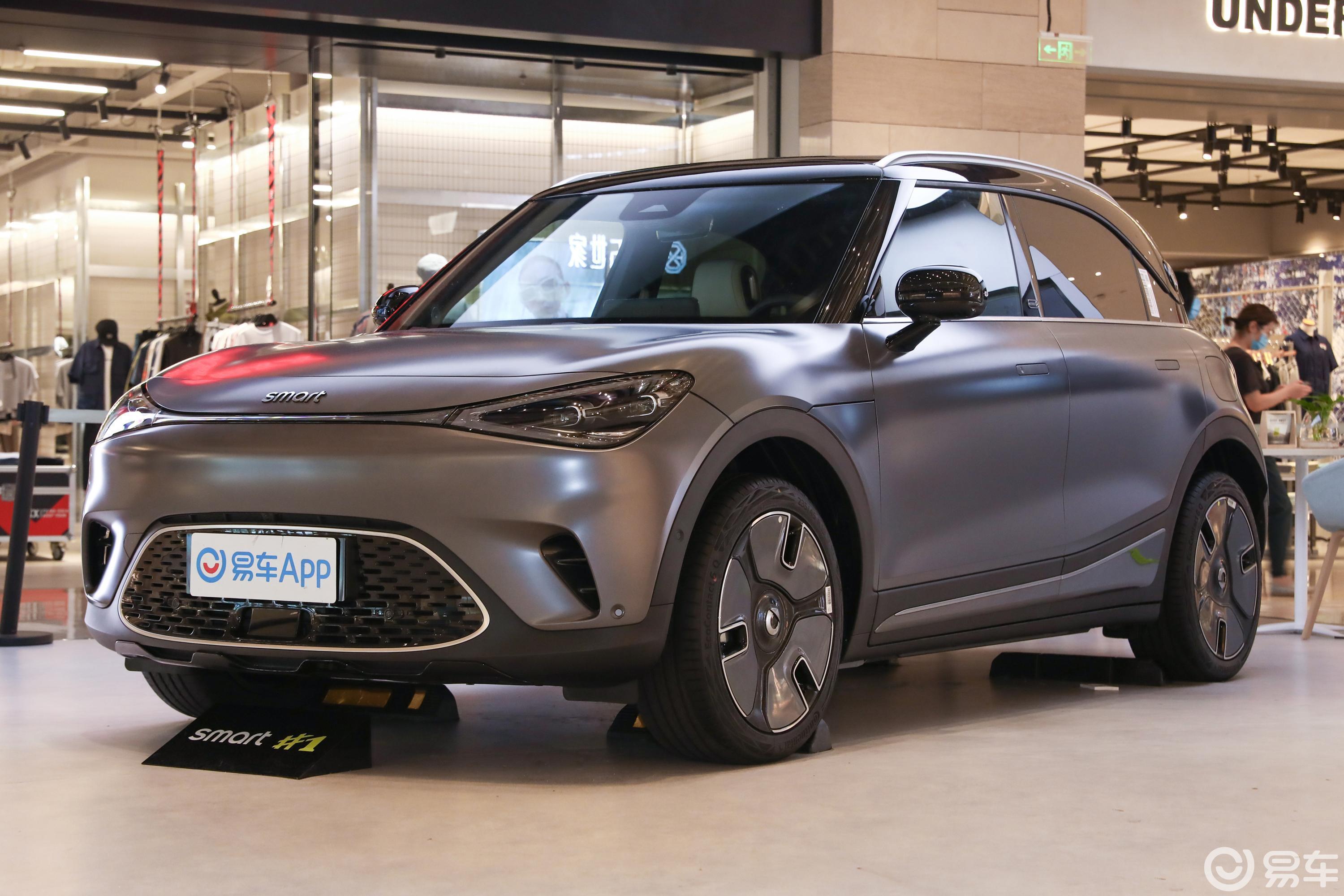 【smart精灵#1560km 后驱Premium版侧前45度车头向左水平图片-汽车图片大全】-易车