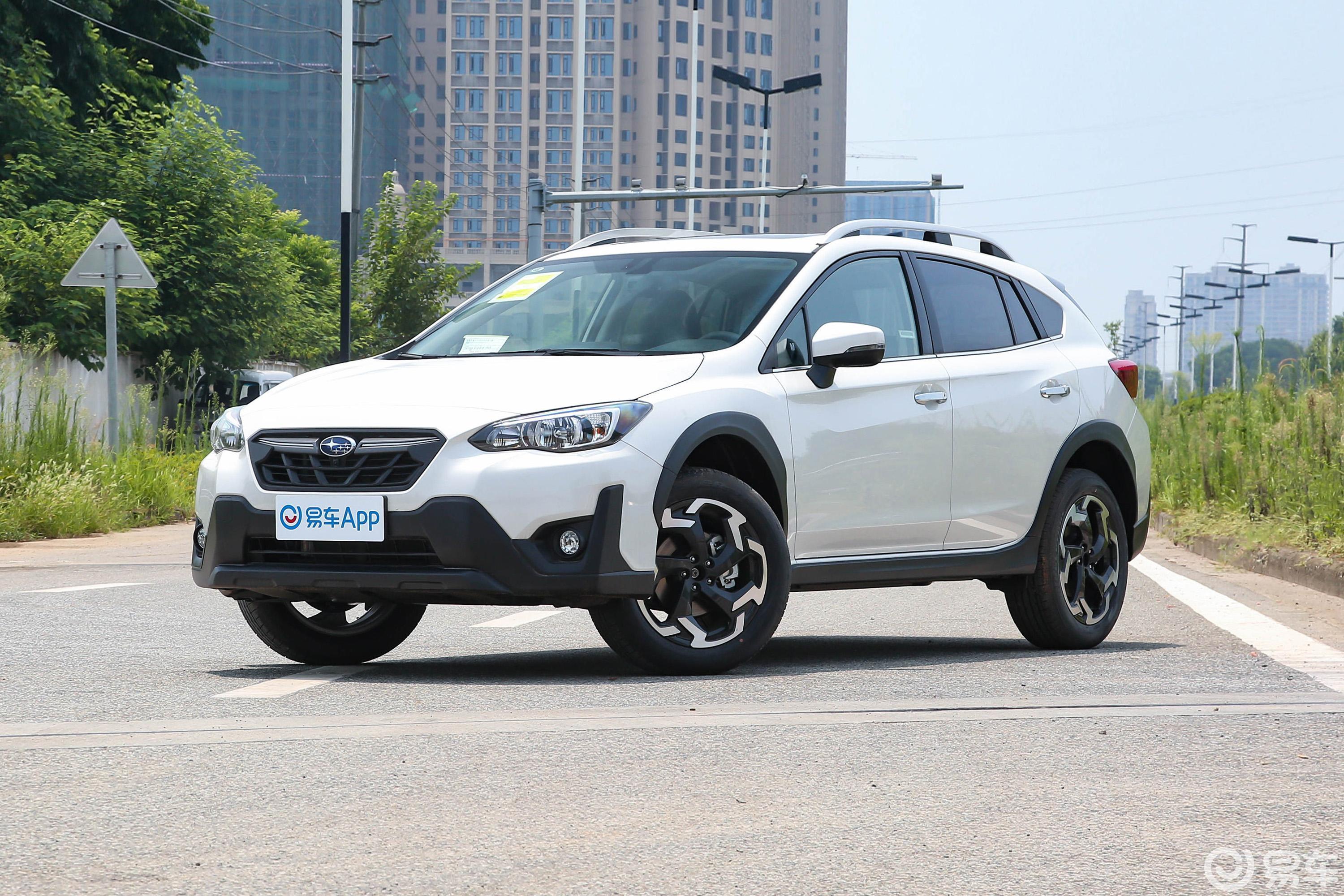 【斯巴鲁XV2.0i AWD豪华版侧前45度车头向左水平图片-汽车图片大全】-易车
