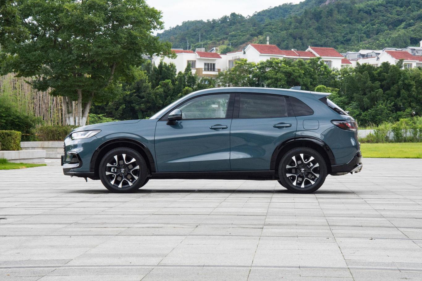 【ZR-V 致在1.5T 尊享版正侧车头向左水平图片-汽车图片大全】-易车