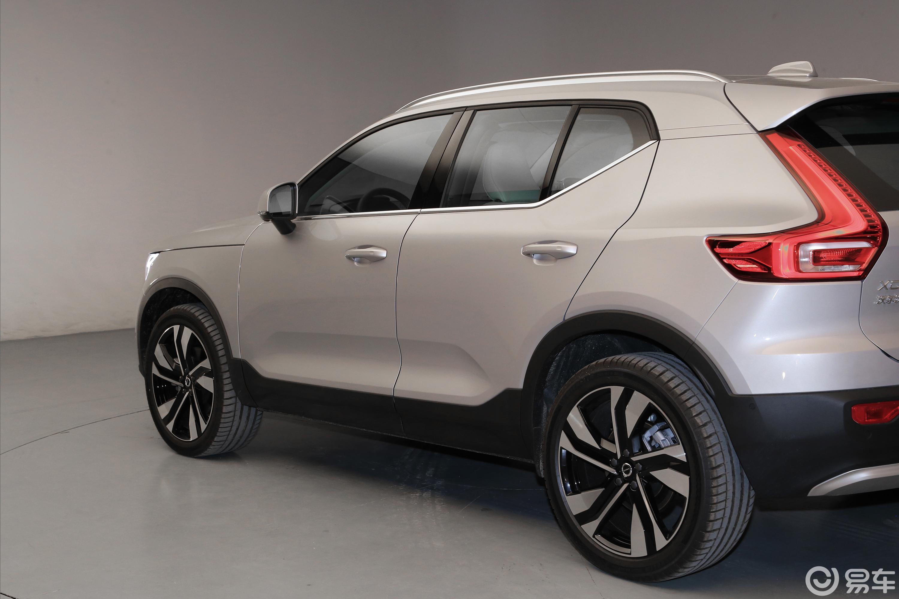 【沃尔沃XC40B4 四驱智雅豪华版外观细节图片-汽车图片大全】-易车