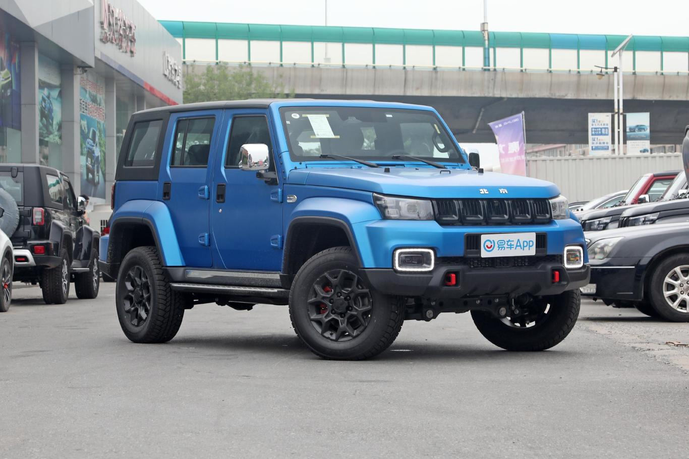 【北京越野BJ40刀锋英雄版 2.0T 自动四驱侠客版 柴油侧前45度车头向右水平图片-汽车图片大全】-易车