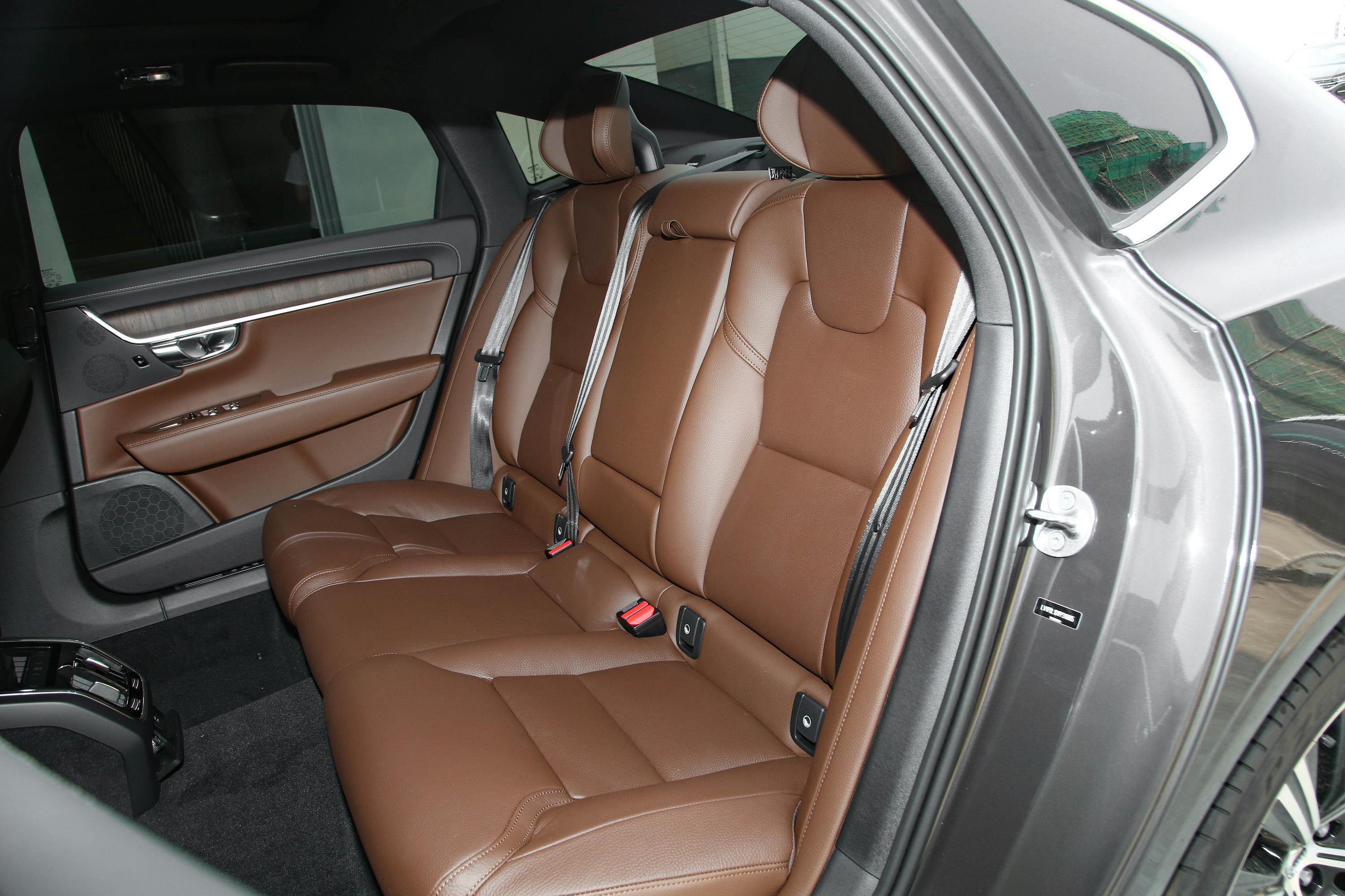 【2023款 沃尔沃S90 B5 智远豪华版汽车报价_图片_参数配置】-易车_南通百沃沃尔沃