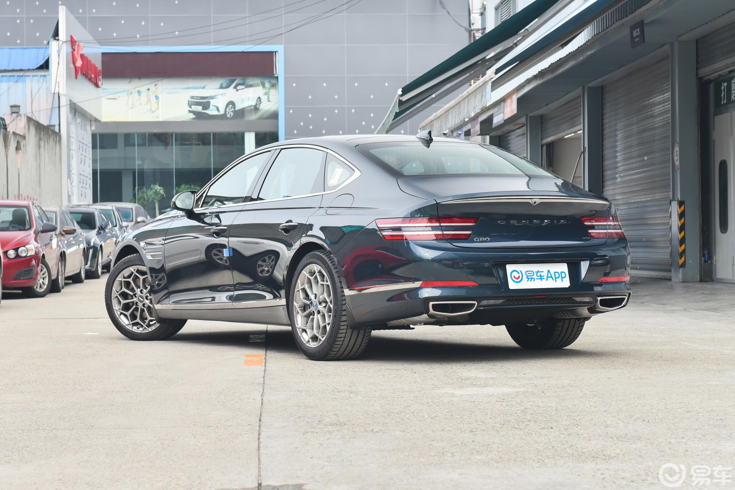 【捷尼赛思G802.5T 两驱 旗舰版侧后45度车头向左水平图片-汽车图片大全】-易车