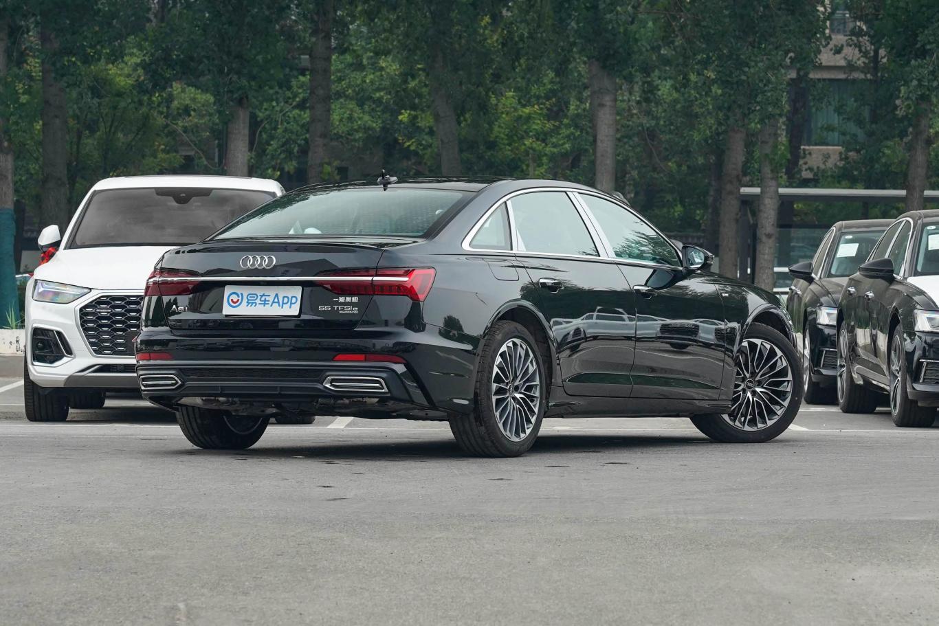 【奥迪A6L 插电混动55 TFSI e quattro侧后45度车头向右水平图片-汽车图片大全】-易车