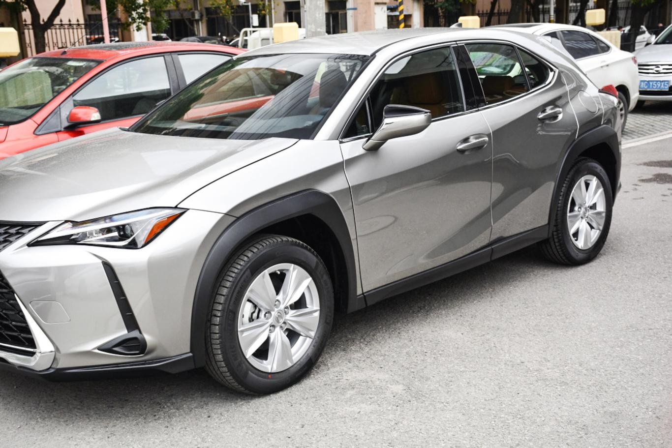 【雷克萨斯UX260h 探·寻版外观细节图片-汽车图片大全】-易车