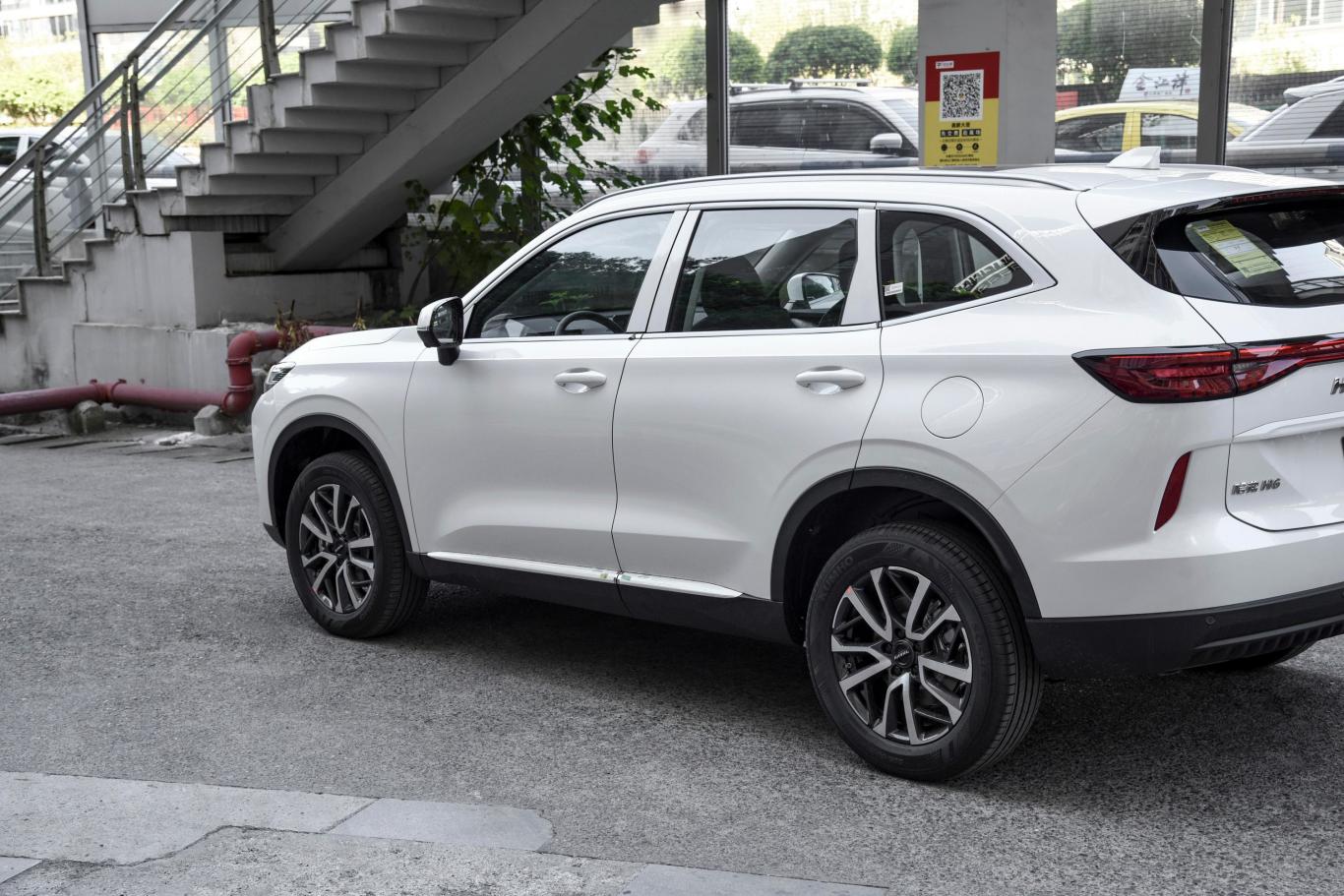 【哈弗H6混动 1.5T DHT版外观细节图片-汽车图片大全】-易车