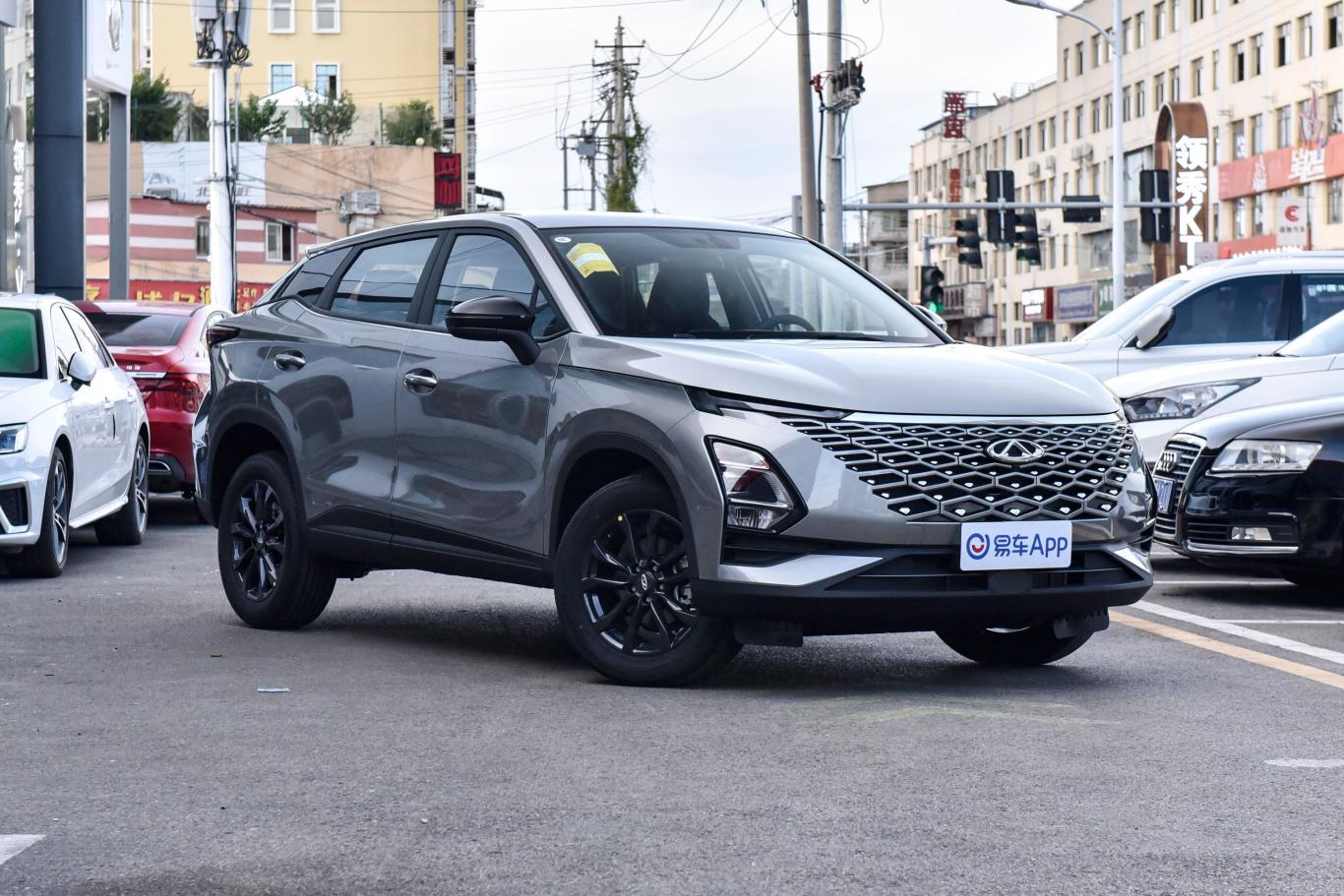 【欧萌达1.5T CVT元界版侧前45度车头向右水平图片-汽车图片大全】-易车