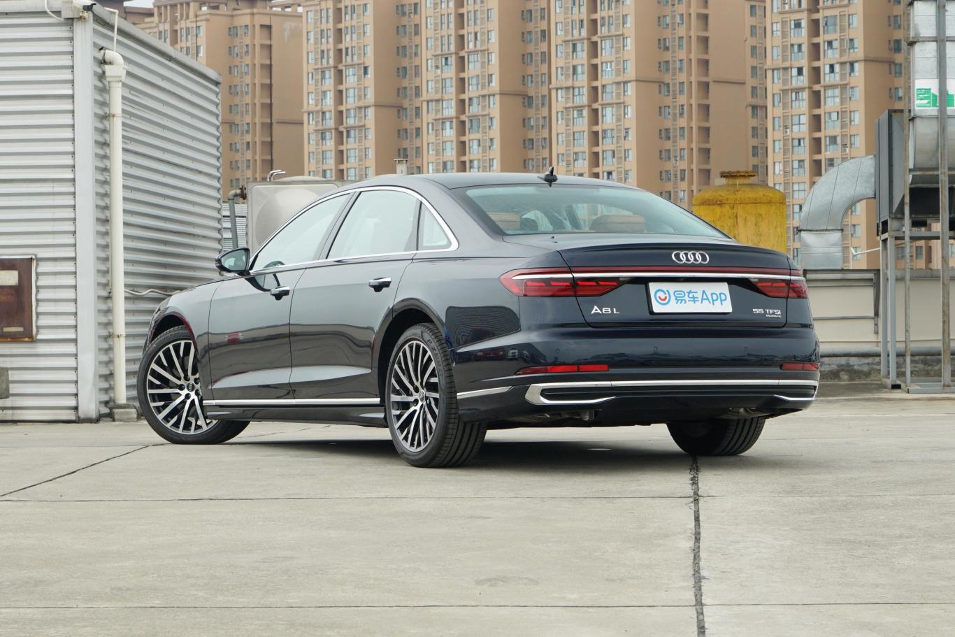 【奥迪A8改款 A8L 55 TFSI quattro 旗舰型侧后45度车头向左水平图片-汽车图片大全】-易车