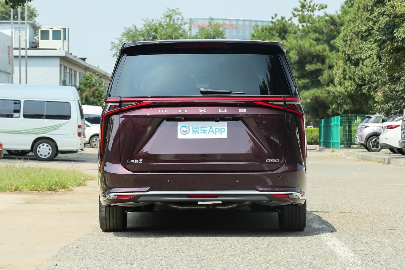 【大通G902.0T 星云版 6座正后水平图片-汽车图片大全】-易车