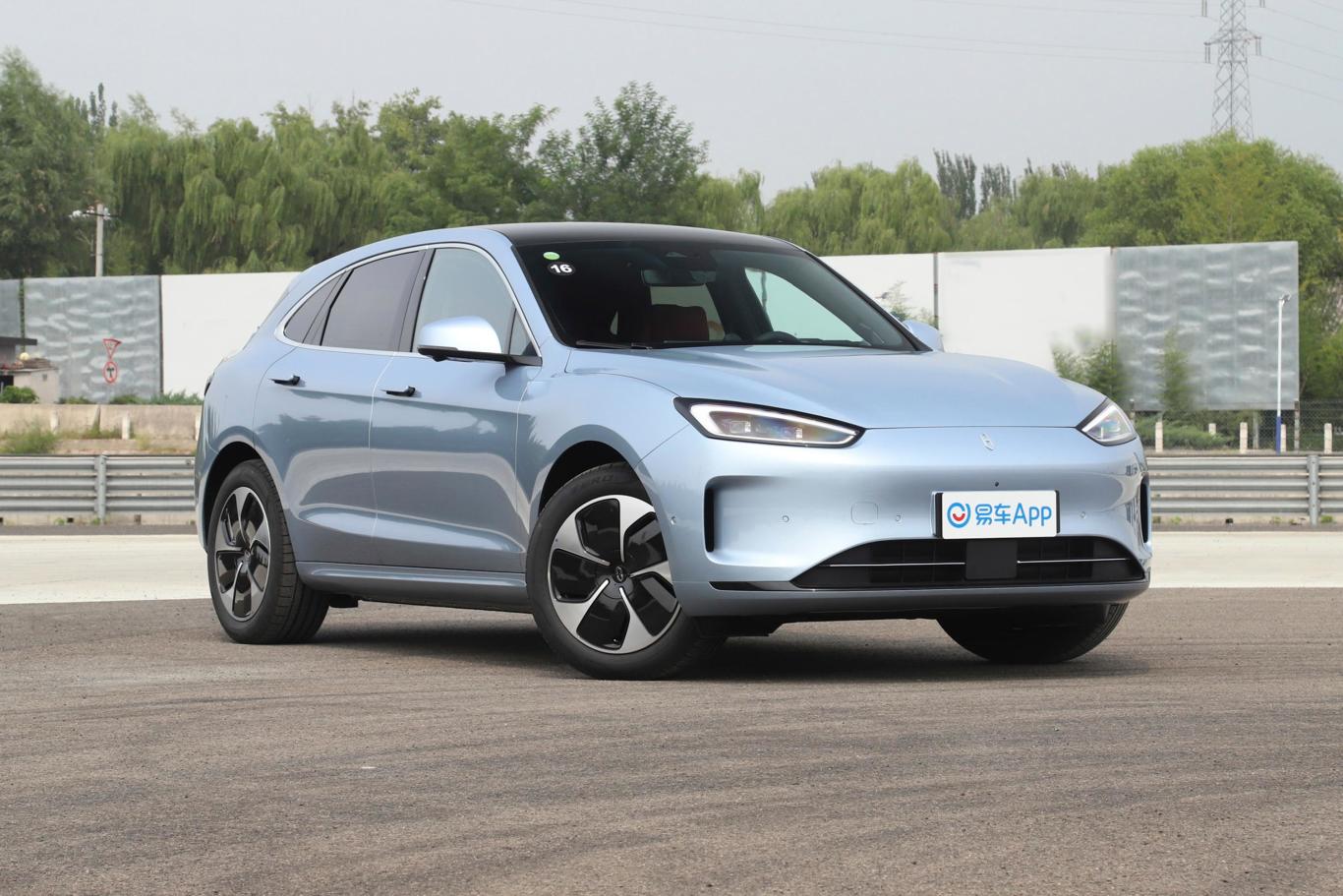 【问界M5纯电版 620km 后驱标准版侧前45度车头向右水平图片-汽车图片大全】-易车