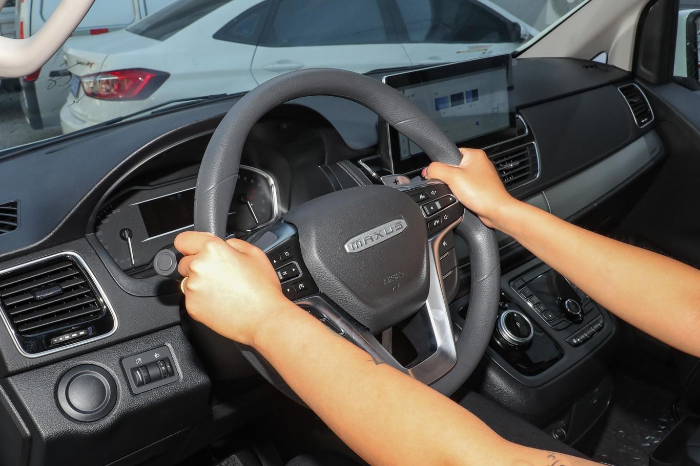 【大通G20ES 2.0T 自动超值版 汽油主驾驶位图片-汽车图片大全】-易车