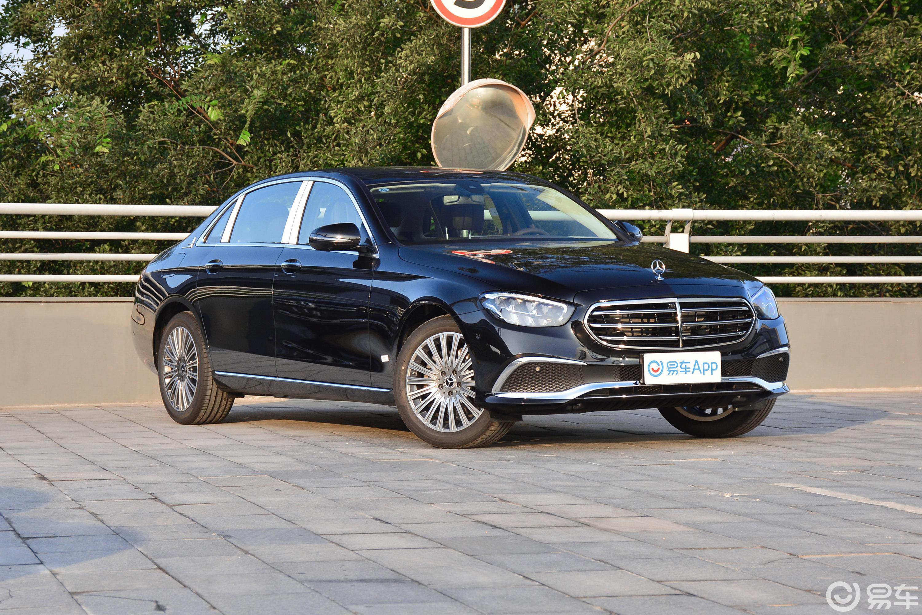 【奔驰E级E 300 L 时尚型侧前45度车头向右水平图片-汽车图片大全】-易车