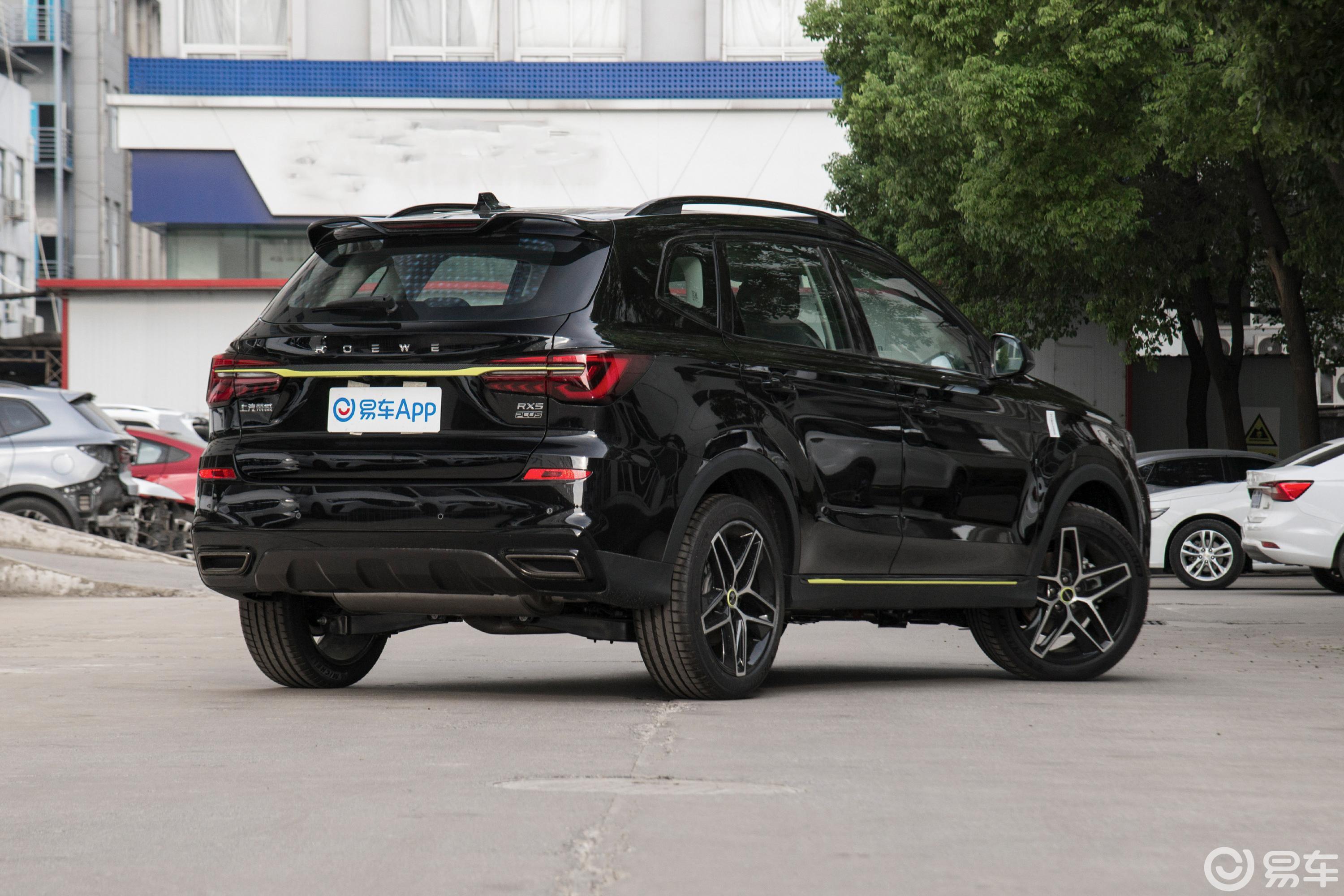 【荣威RX5PLUS 330TGI 双离合领潮智享版侧后45度车头向右水平图片-汽车图片大全】-易车