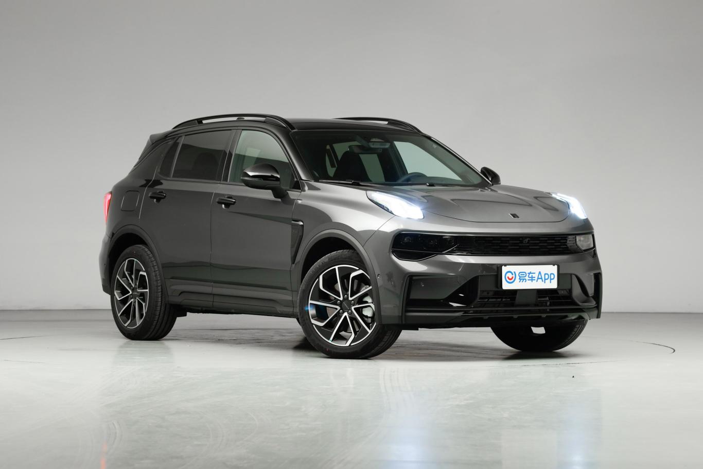 【领克01 EM-P1.5T 70km PM版侧前45度车头向右水平图片-汽车图片大全】-易车