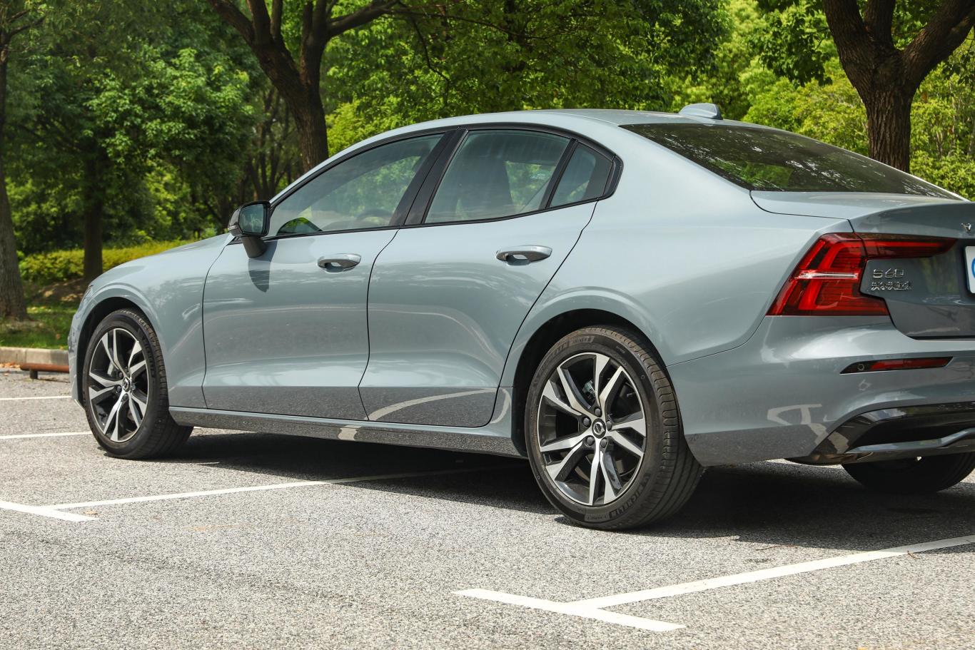 【沃尔沃S60B5 智雅运动版外观细节图片-汽车图片大全】-易车