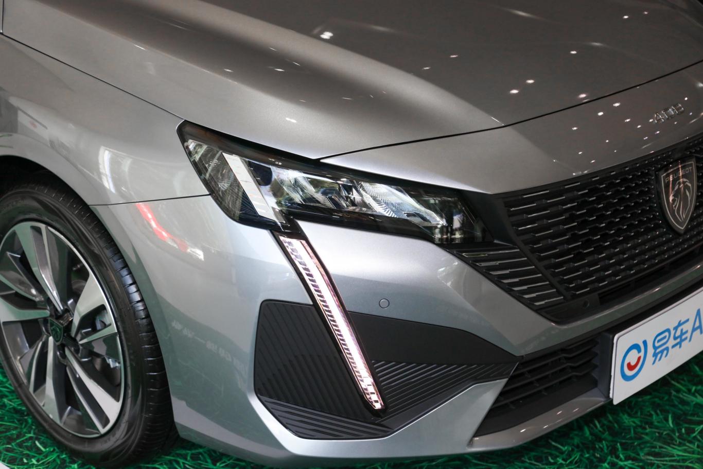 【标致4081.6T 追光版大灯侧45度俯拍图片-汽车图片大全】-易车