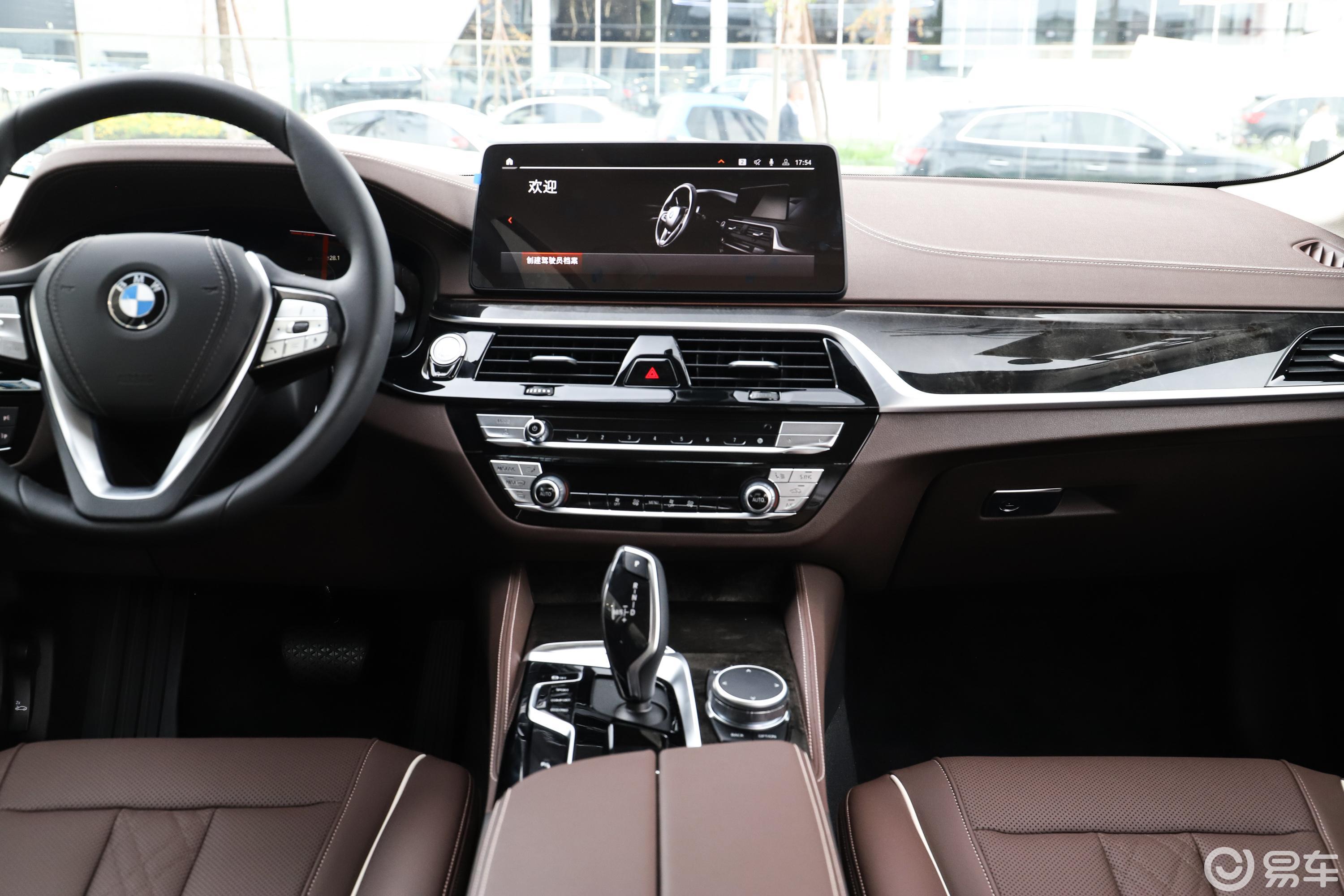 【宝马5系改款二 525Li 豪华套装中控台整体图片-汽车图片大全】-易车
