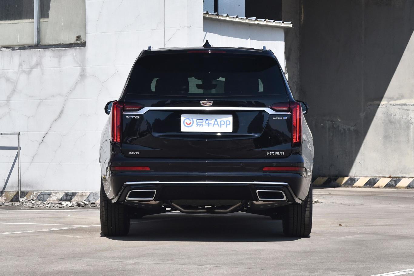 【凯迪拉克XT6轻混 120周年纪念版 2.0T 四驱豪华型 6座正后水平图片-汽车图片大全】-易车