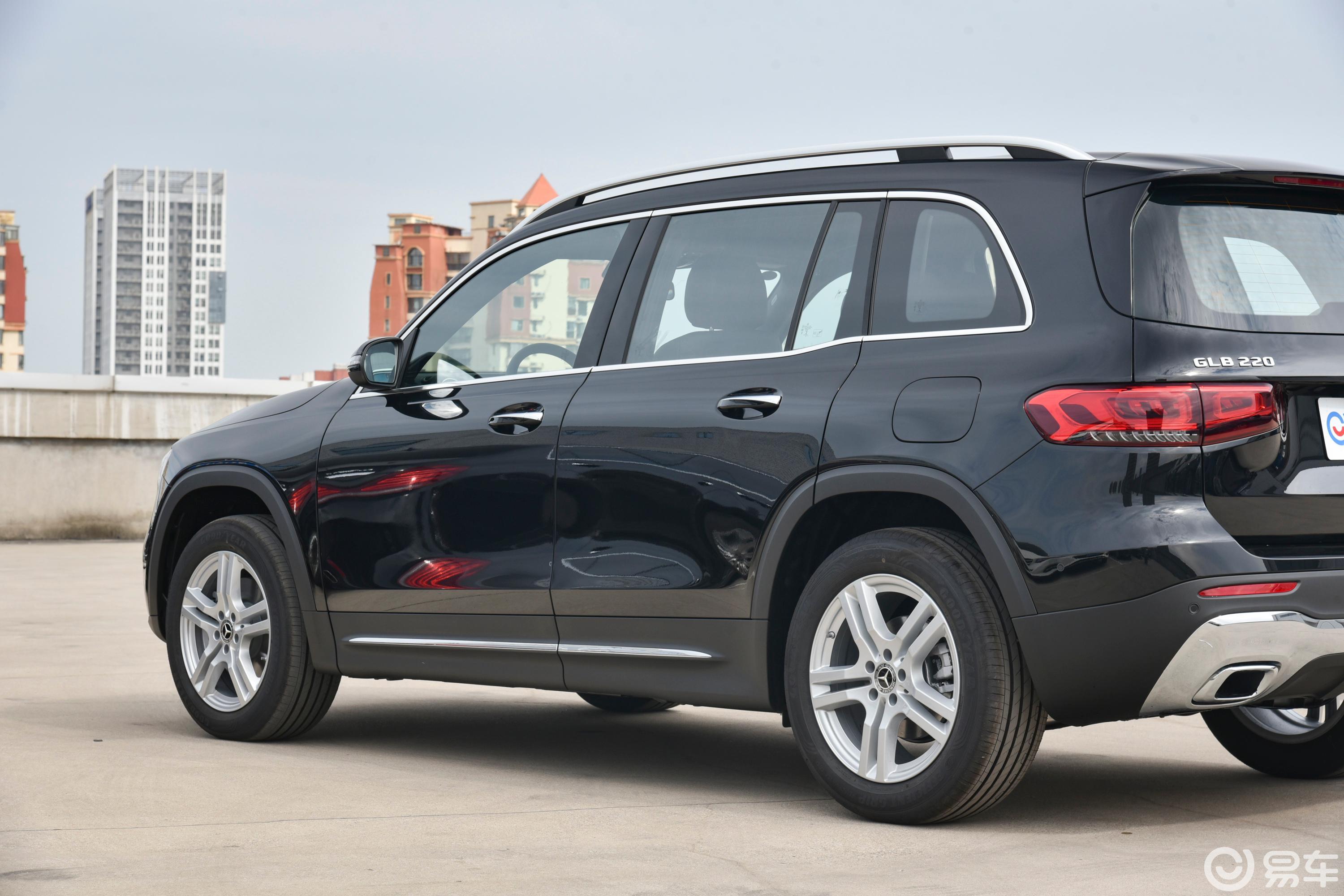【奔驰GLBGLB 220 动感型外观细节图片-汽车图片大全】-易车