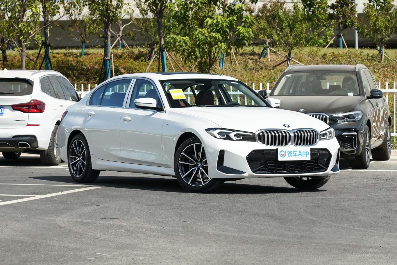 【宝马3系320Li M运动套装侧前45度车头向右水平图片-汽车图片大全】-易车