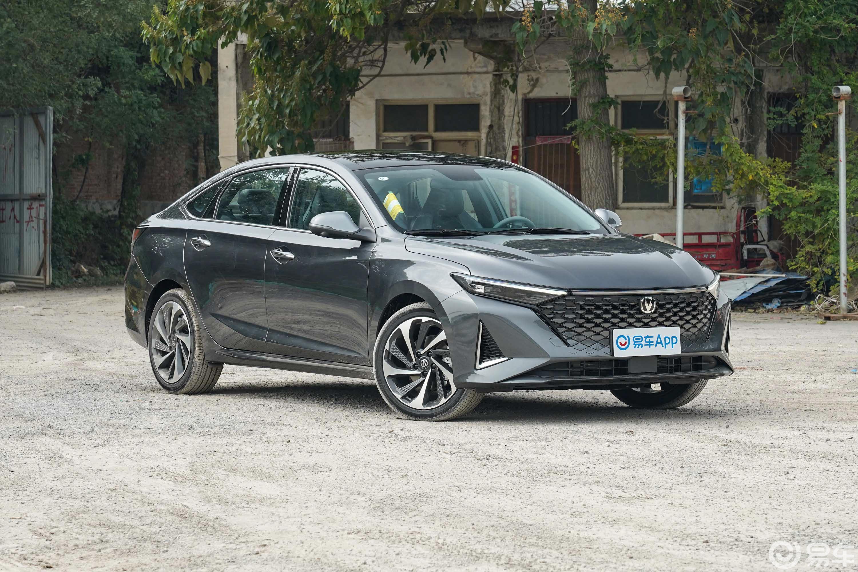 【锐程PLUS1.5T 领航型侧前45度车头向右水平图片-汽车图片大全】-易车