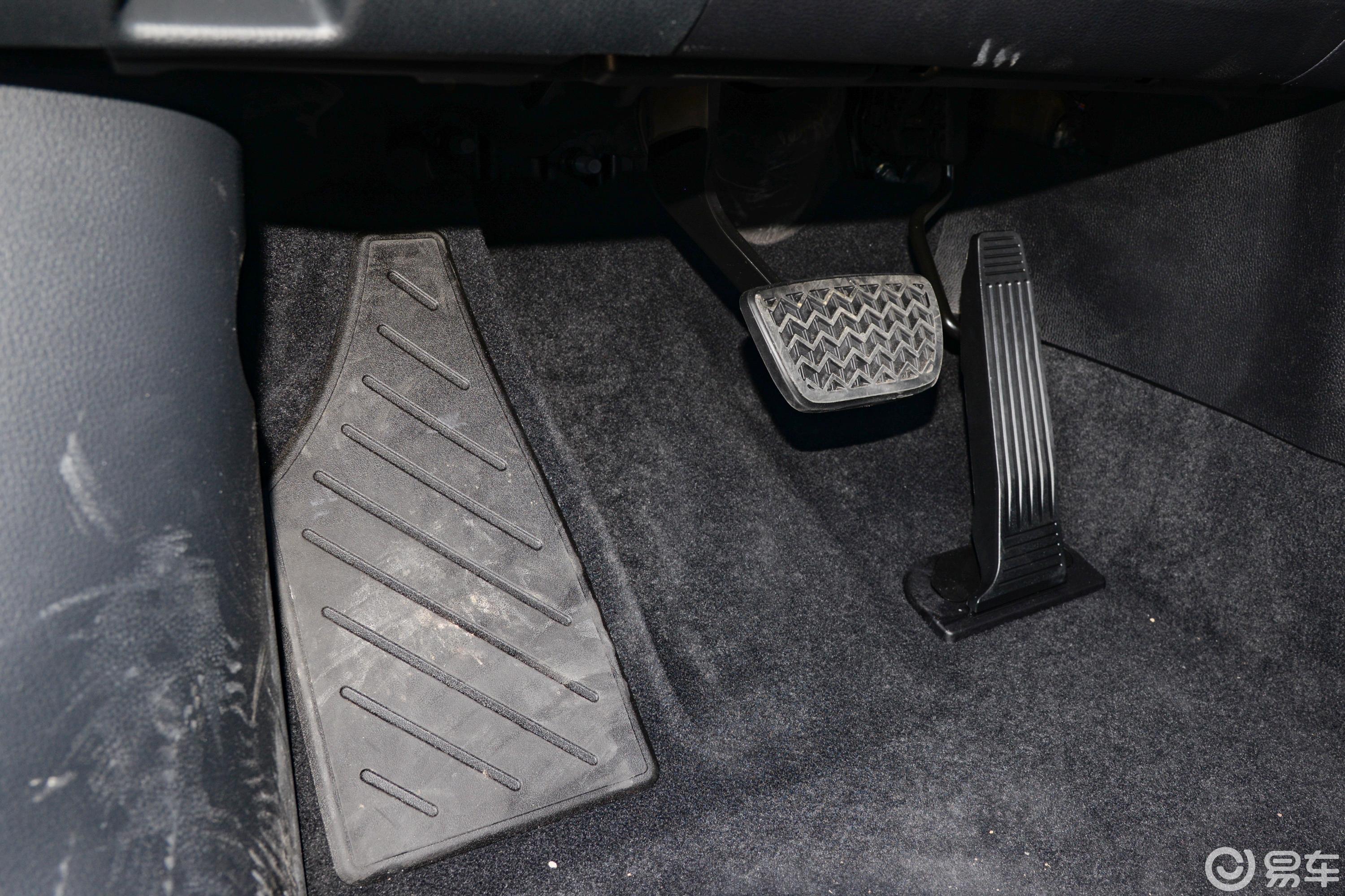 【汉兰达380T 四驱豪华版 7座脚踏板图片-汽车图片大全】-易车