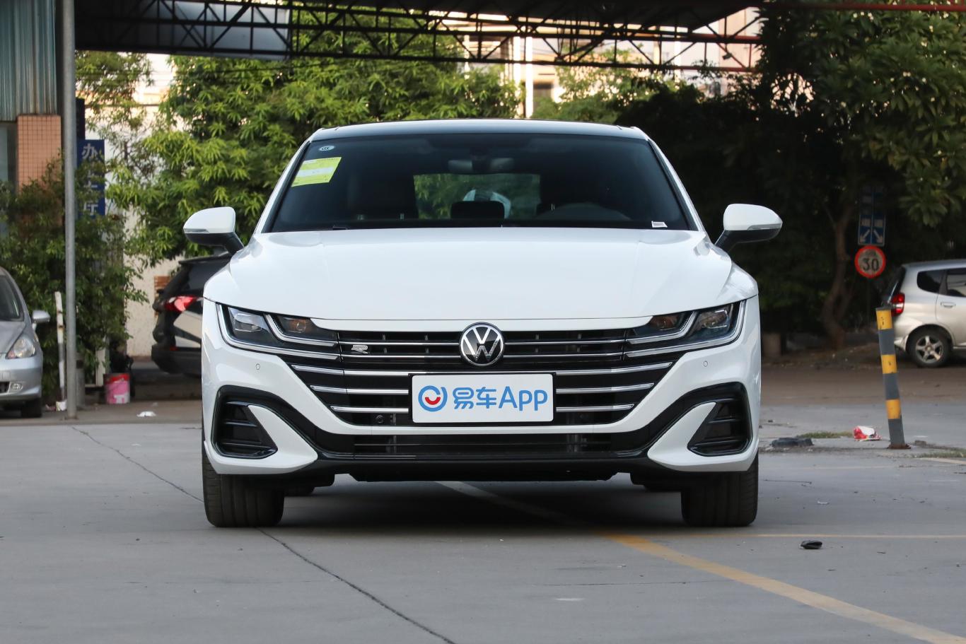 【一汽-大众CC330TSI 炫目版正前水平图片-汽车图片大全】-易车