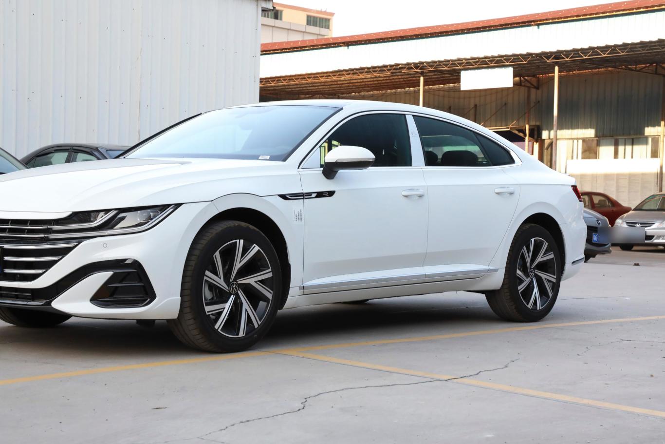 【一汽-大众CC330TSI 炫目版外观细节图片-汽车图片大全】-易车