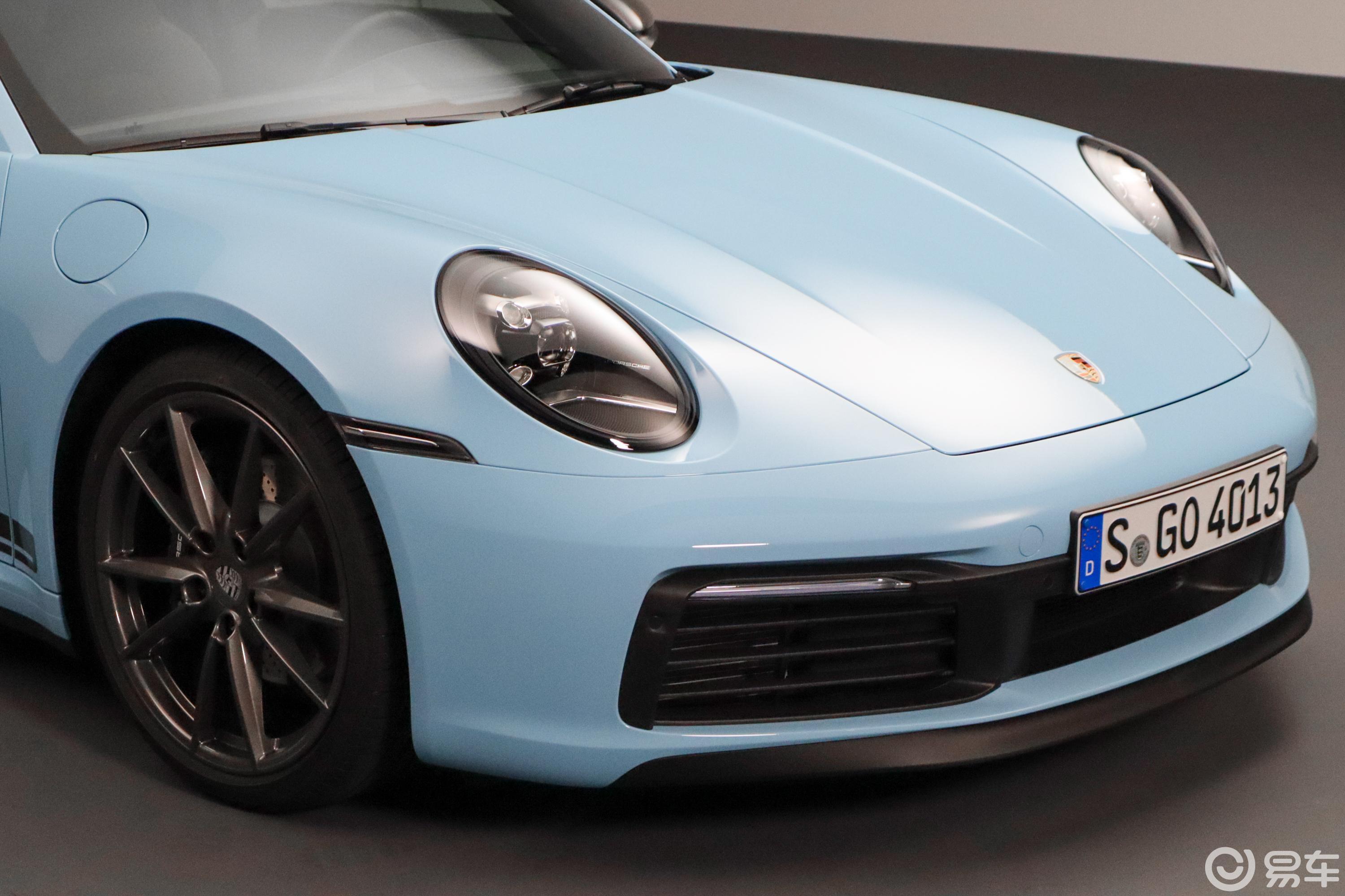 【保时捷911Carrera T 3.0T 欧洲版前格栅侧俯拍图片-汽车图片大全】-易车