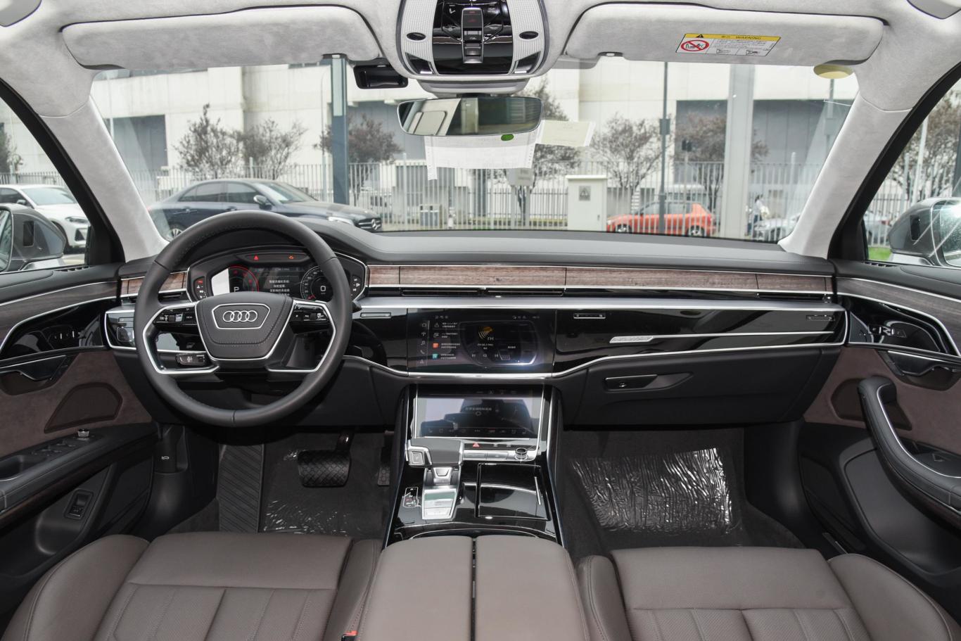 【奥迪A8改款 A8L 55 TFSI quattro 旗舰型内饰全景正拍图片-汽车图片大全】-易车