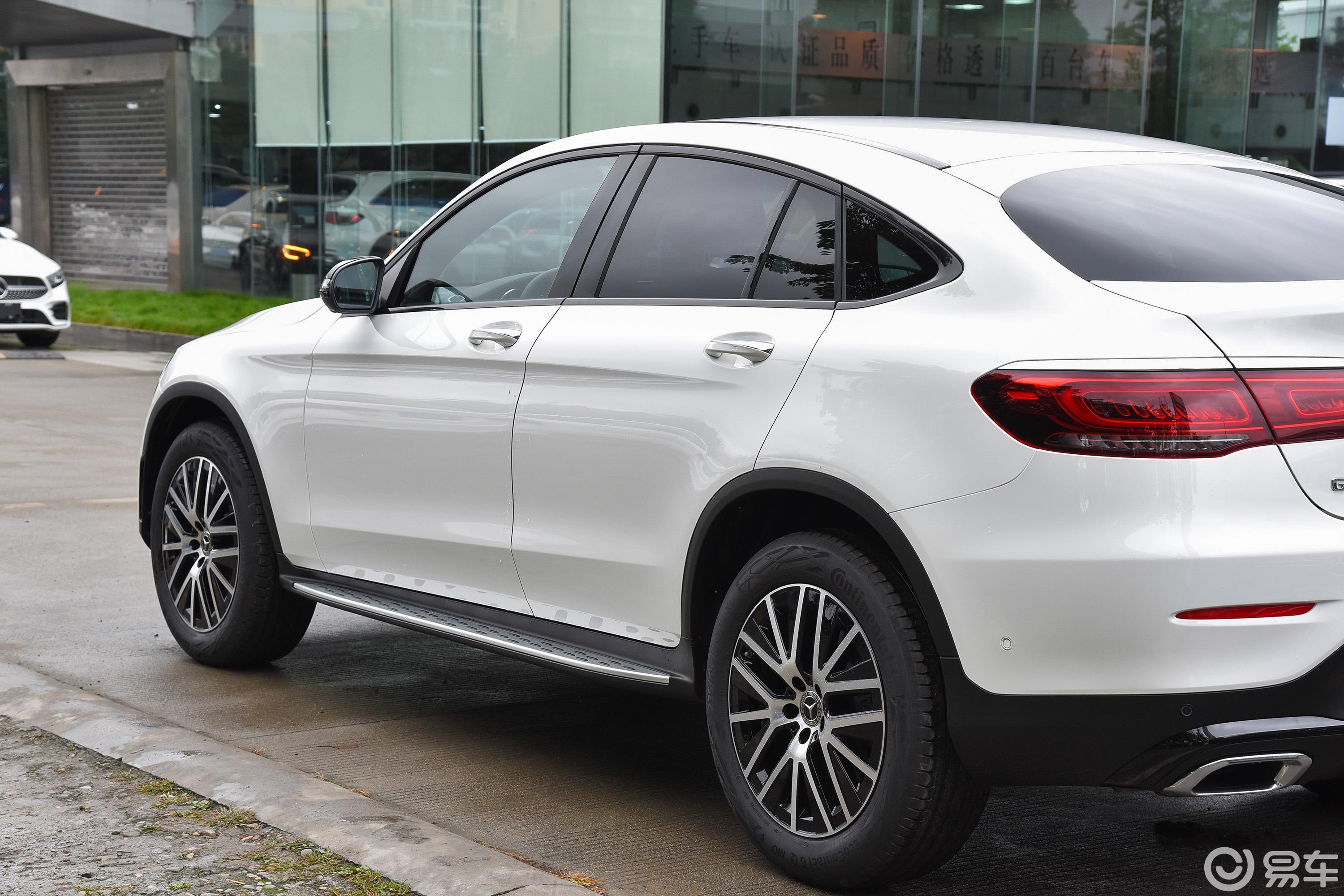 【奔驰GLC轿跑GLC 300 4MATIC 轿跑 SUV外观细节图片-汽车图片大全】-易车