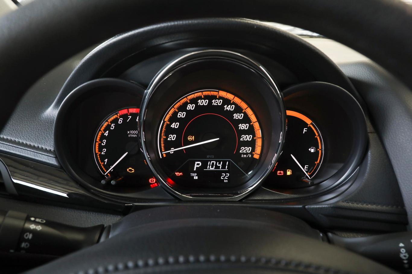 【YARiS L 致炫致炫X 1.5L CVT 豪华PLUS版仪表盘图片-汽车图片大全】-易车