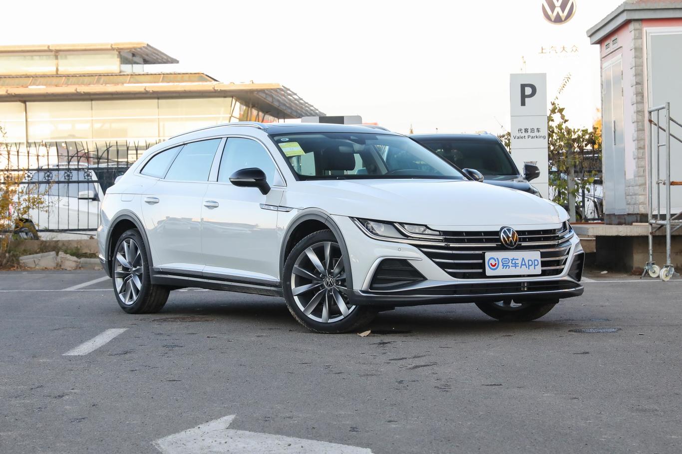 【一汽-大众CC猎装车 380TSI 猎心版侧前45度车头向右水平图片-汽车图片大全】-易车