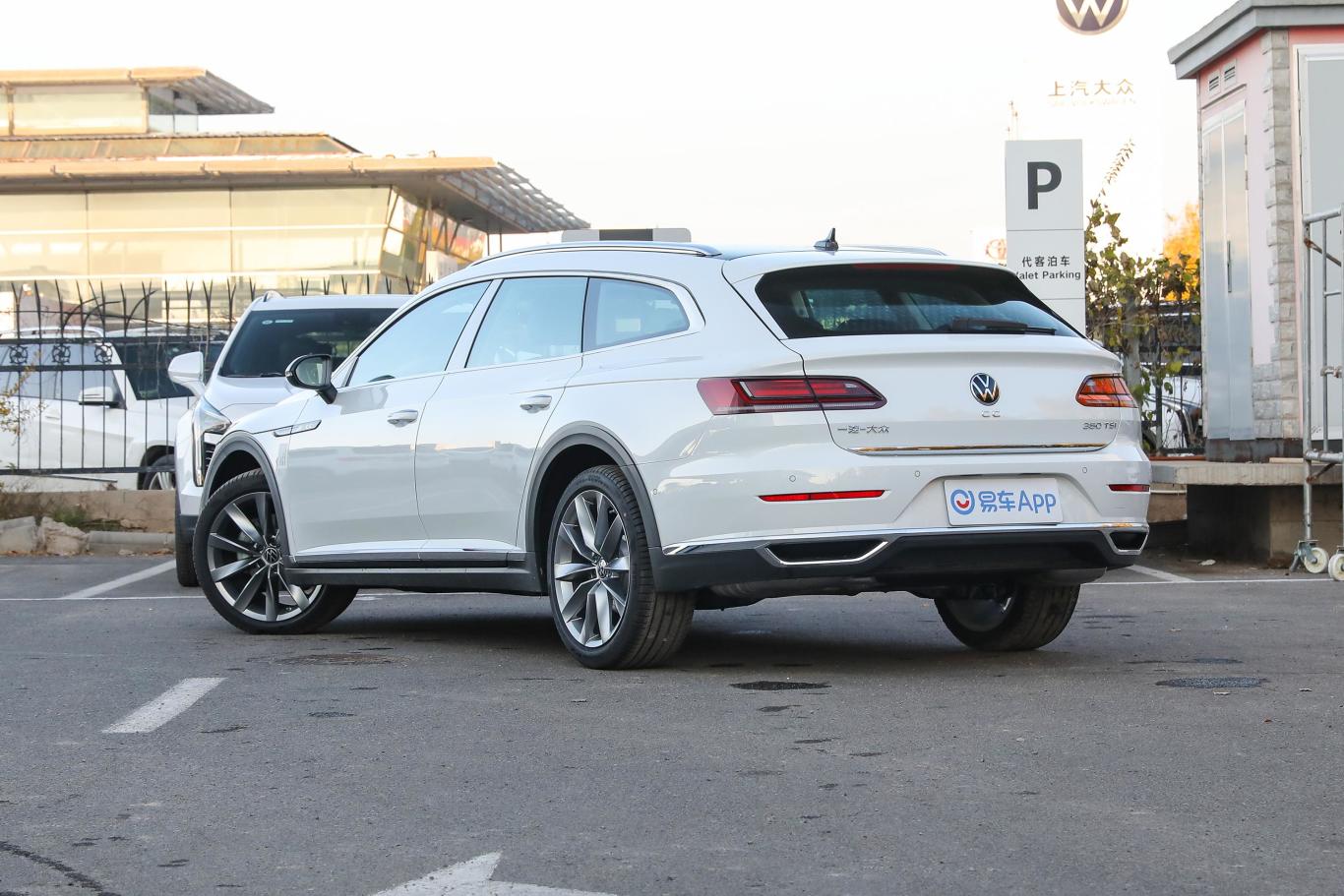 【一汽-大众CC猎装车 380TSI 猎心版侧后45度车头向左水平图片-汽车图片大全】-易车