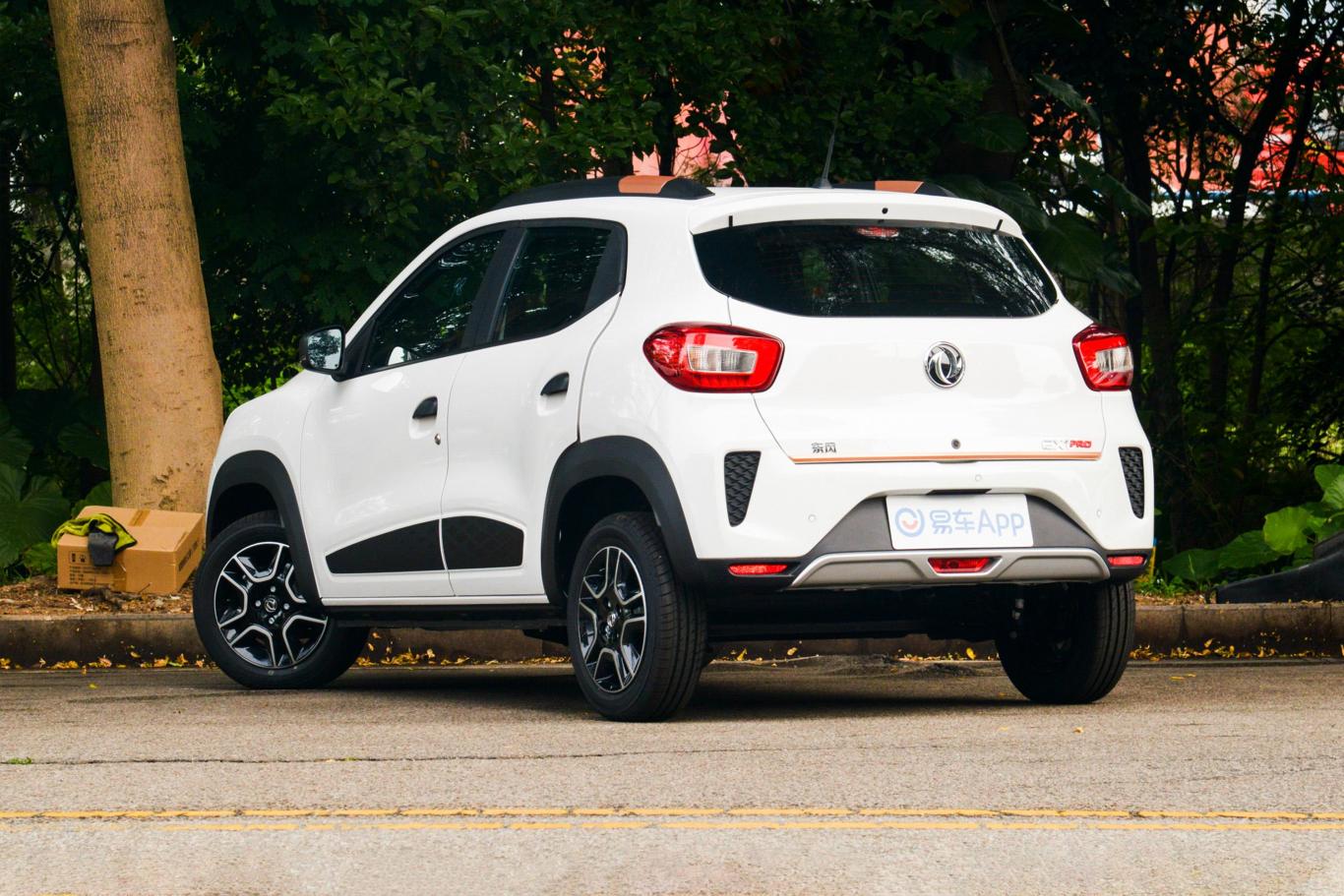 【东风纳米EX1改款 PRO 331km 悦世型侧后45度车头向左水平图片-汽车图片大全】-易车