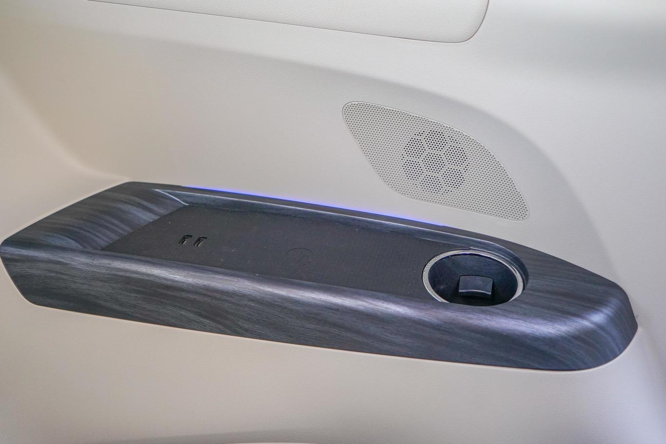 【克慕勒GT系列2.0T GT2后排功能图片-汽车图片大全】-易车