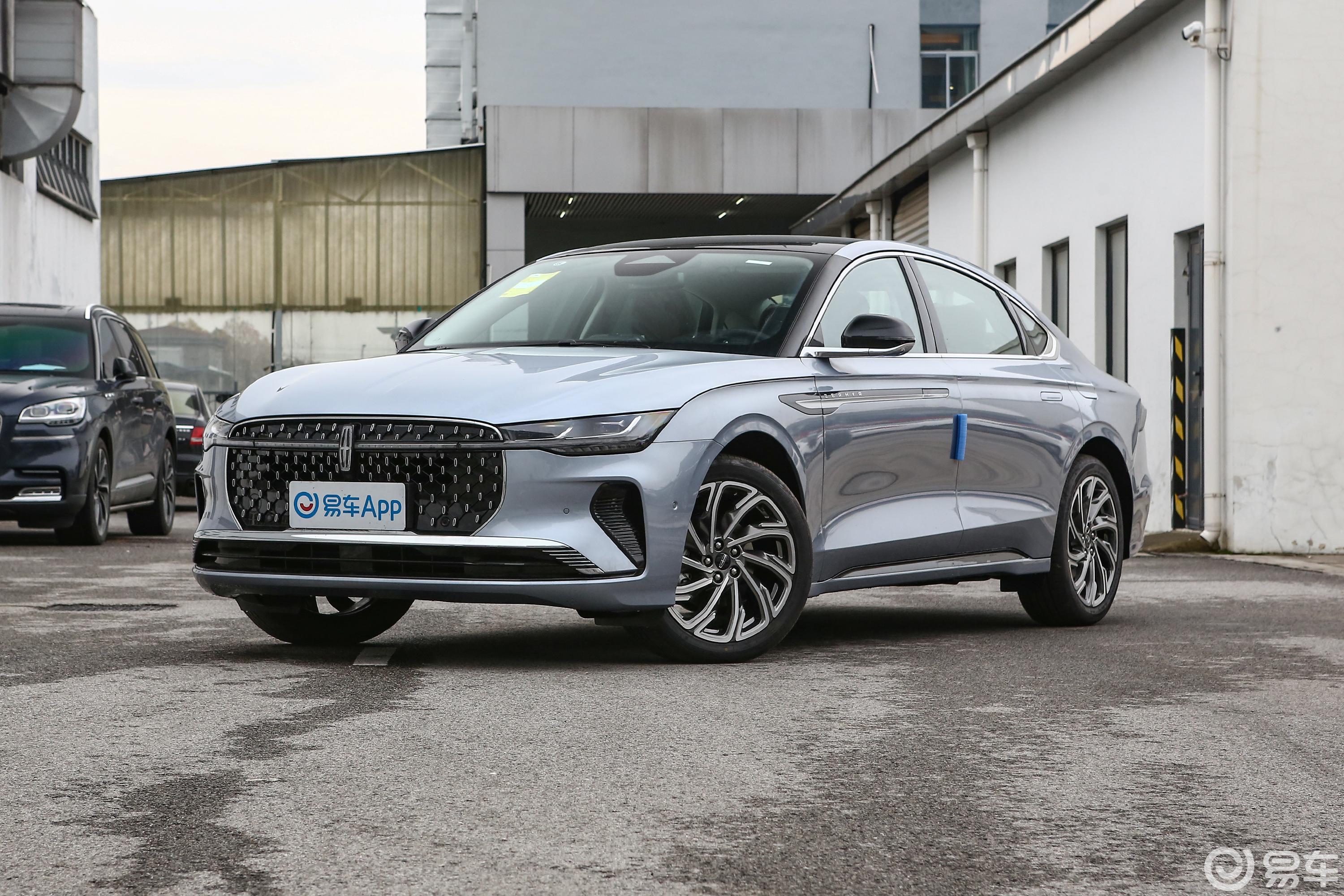 【林肯Zi享 2.0T 尊逸版侧前45度车头向左水平图片-汽车图片大全】-易车