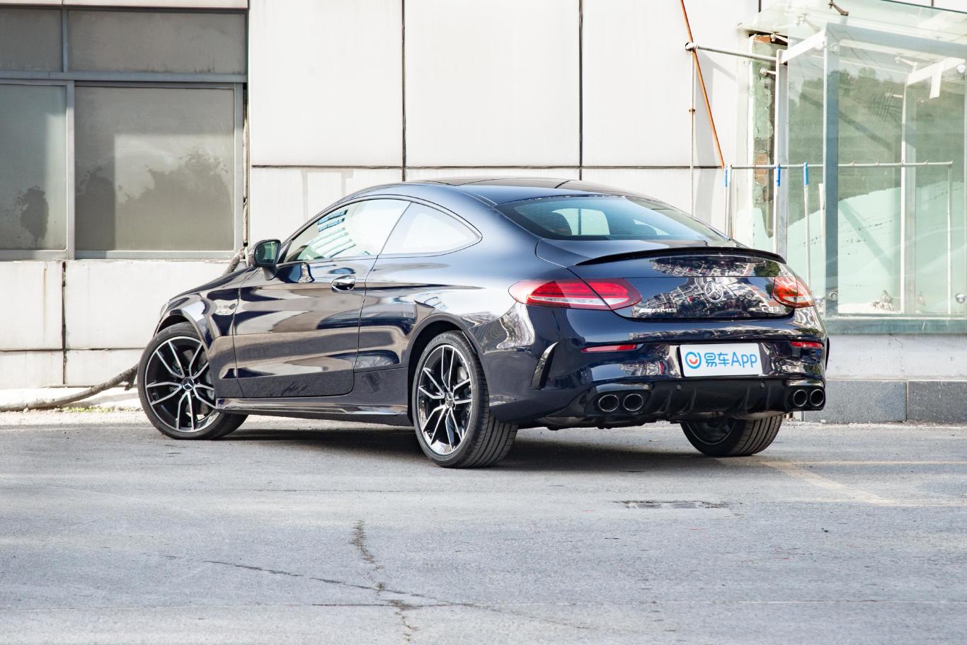 【奔驰C级 AMGAMG C 43 4MATIC 轿跑车侧后45度车头向左水平图片-汽车图片大全】-易车