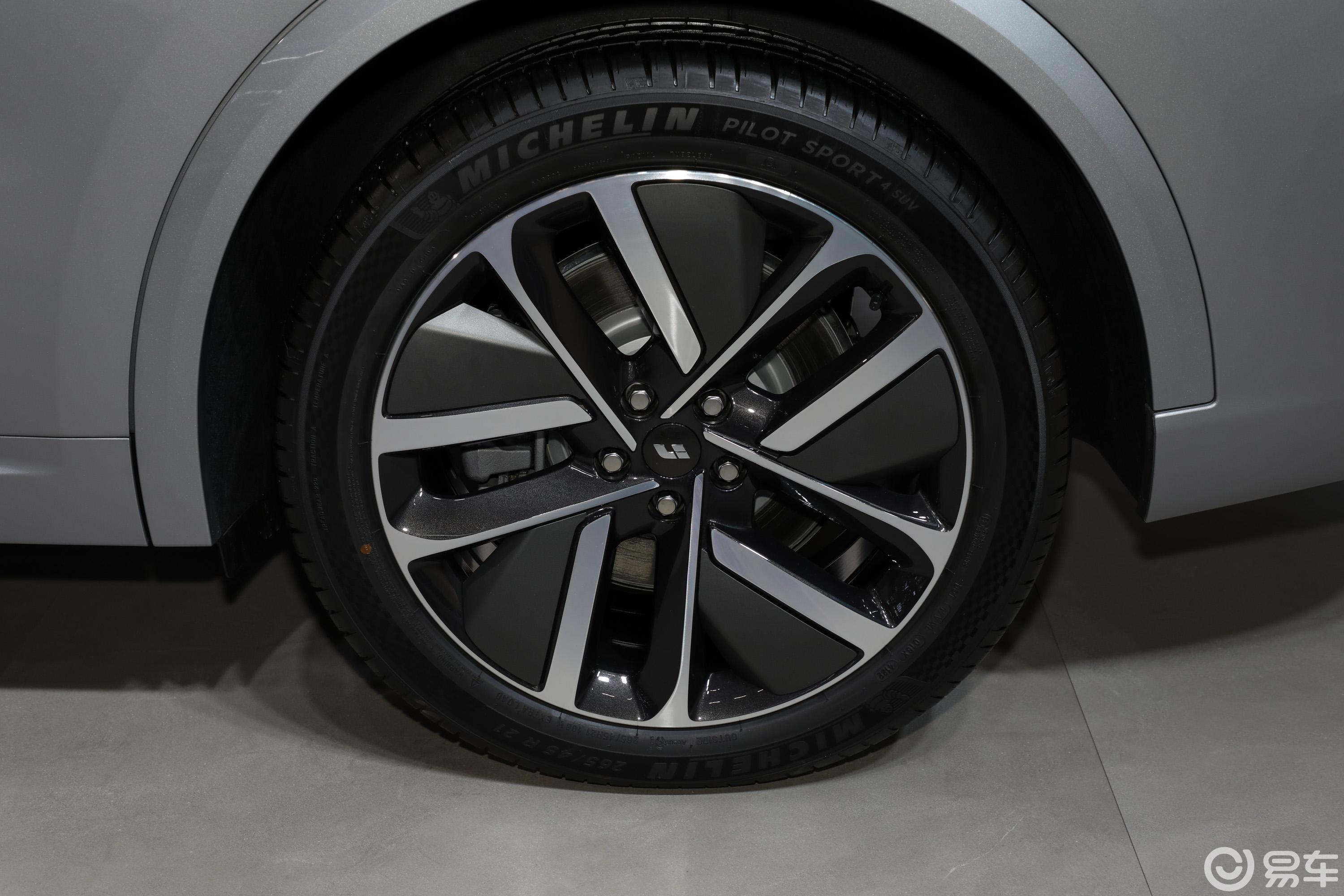 【理想L9L9 Max版图片-汽车图片大全】-易车