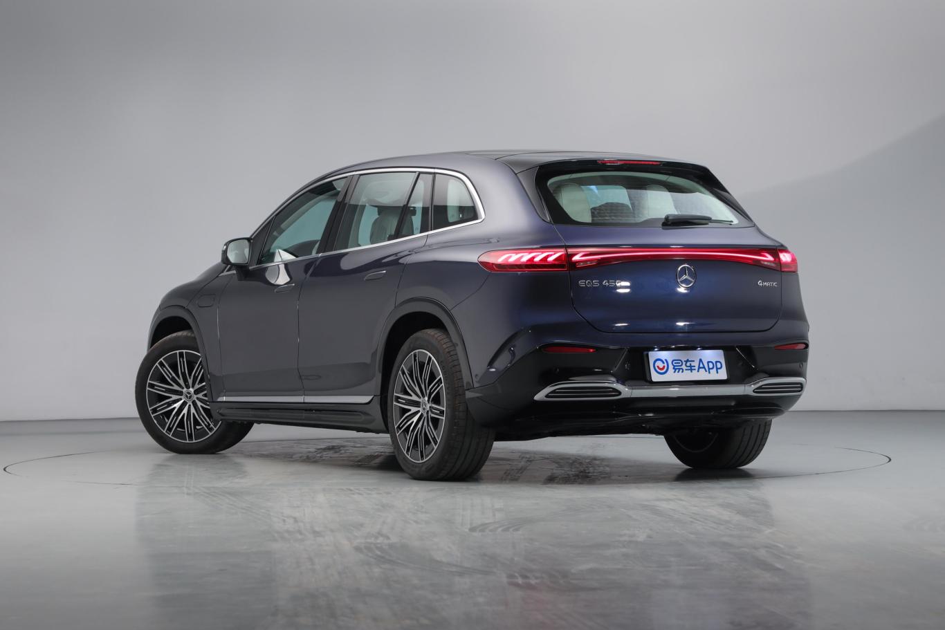 【奔驰EQS SUV450 4MATIC 豪华版侧后45度车头向左水平图片-汽车图片大全】-易车