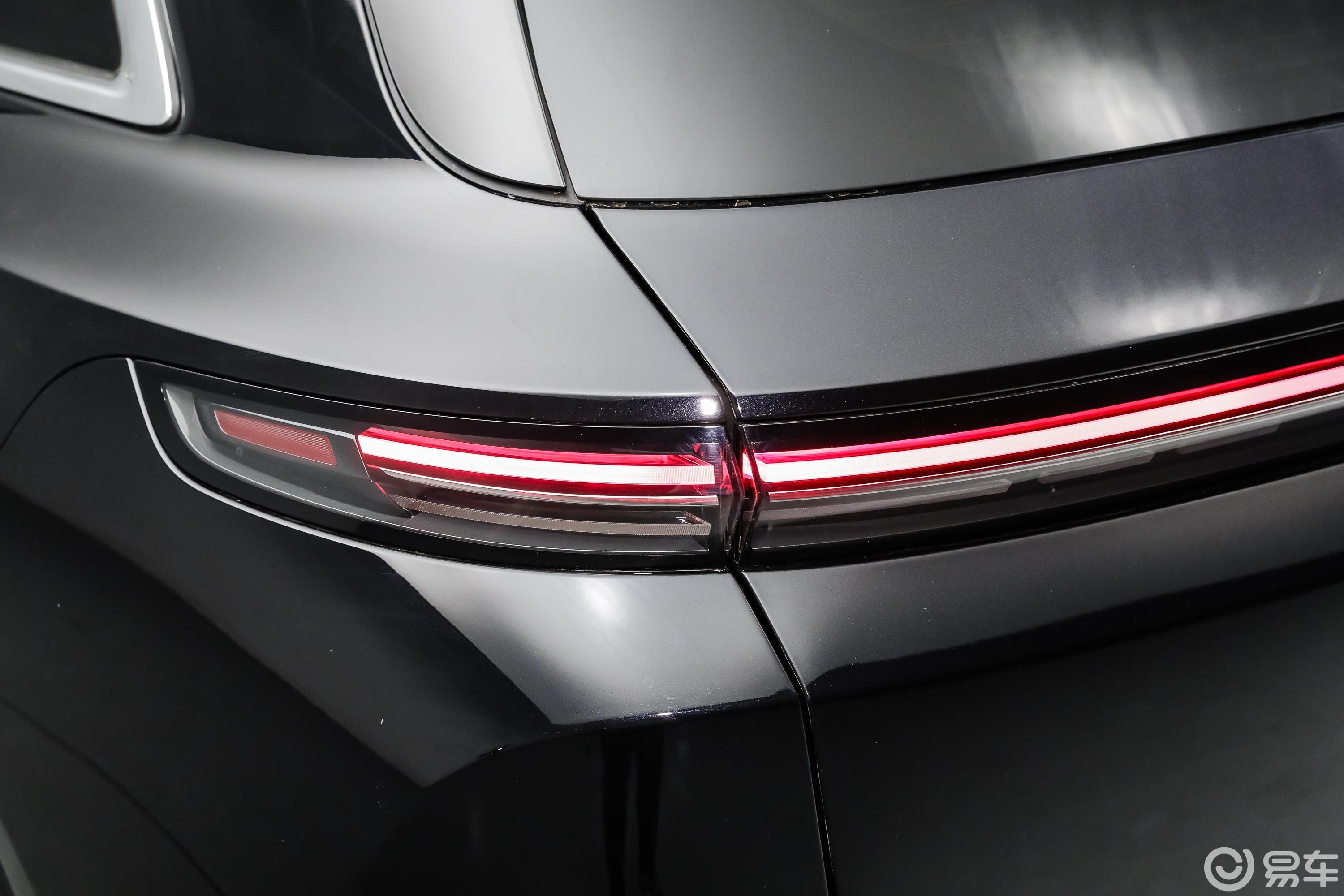 【理想L7L7 Max版尾灯侧45度俯拍图片-汽车图片大全】-易车