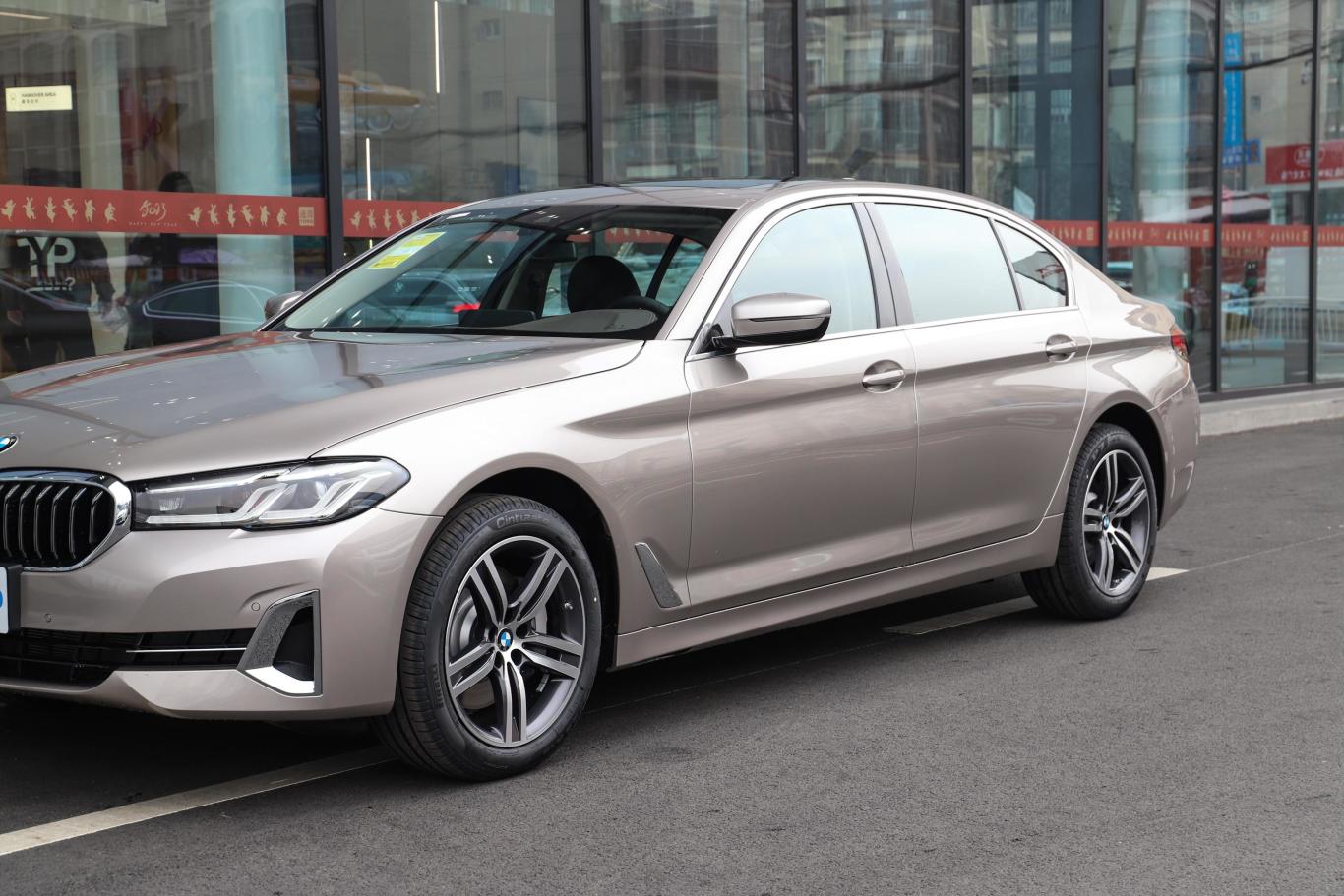 【宝马5系530Li 领先型 豪华套装外观细节图片-汽车图片大全】-易车