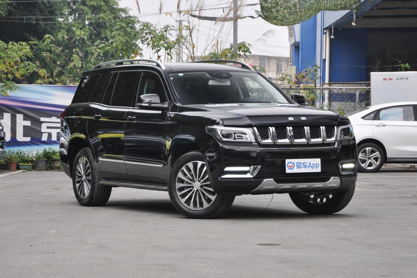 【北京越野BJ90山河经典版 3.0T 至尊版侧前45度车头向右水平图片-汽车图片大全】-易车