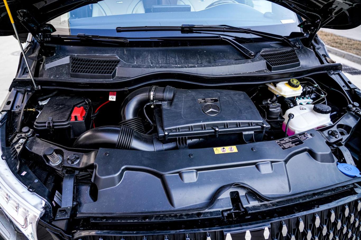 【克蒂圣姆峰系列2.0T M3 7座发动机舱整体图片-汽车图片大全】-易车