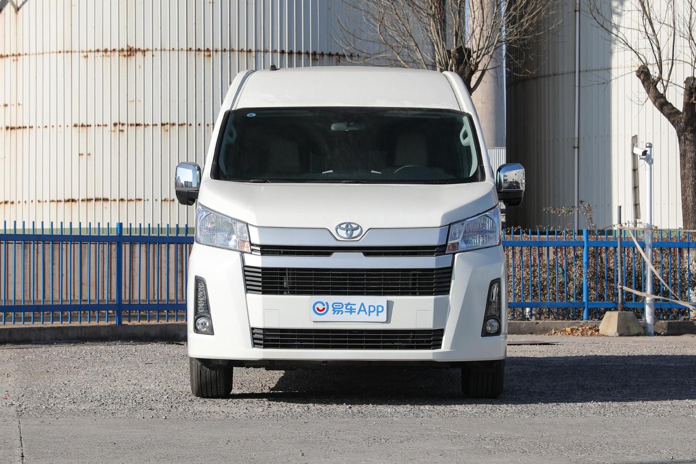 【HIACE高配版正前水平图片-汽车图片大全】-易车