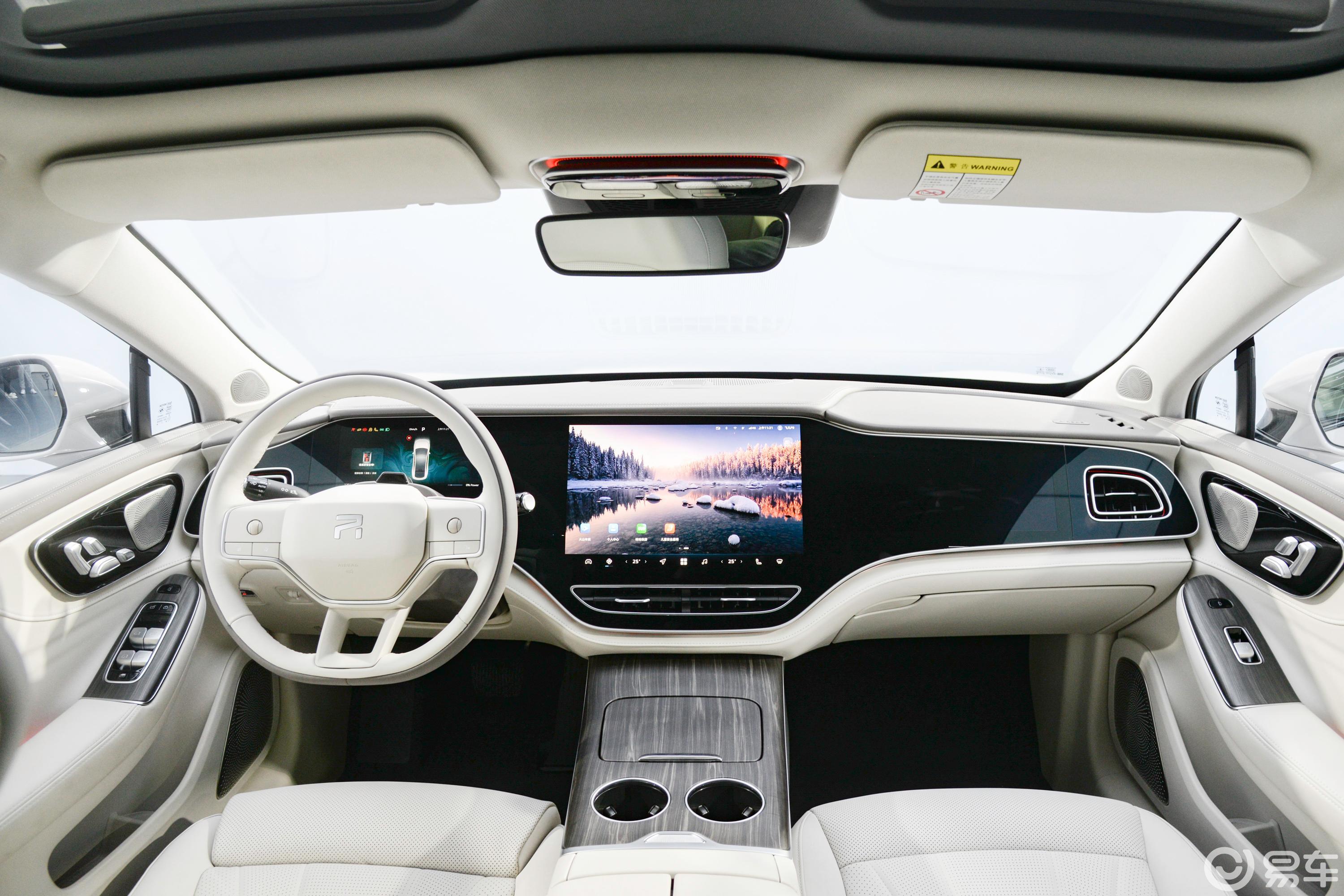 【飞凡F7600km 四驱性能Pro版内饰全景正拍图片-汽车图片大全】-易车